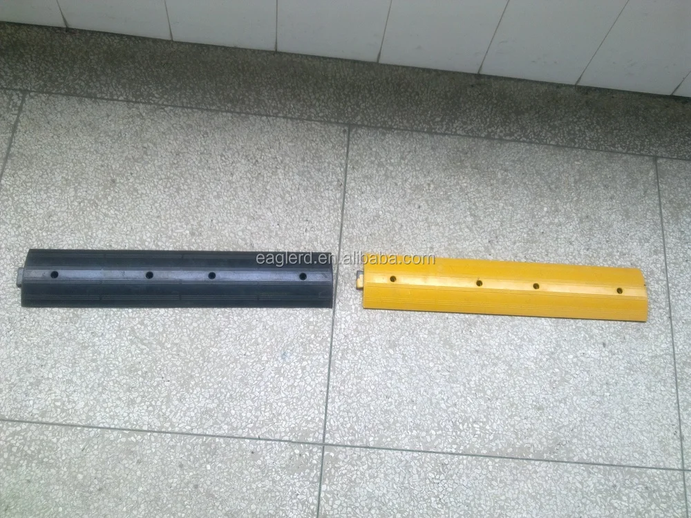 Rubber Reflective Rubber Road Bumper - Buy Road Hump,Rubber Curb Ramp ...