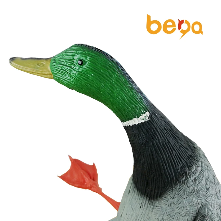 Motorized Duck Decoy with Remote Control - Ideal for Hunting