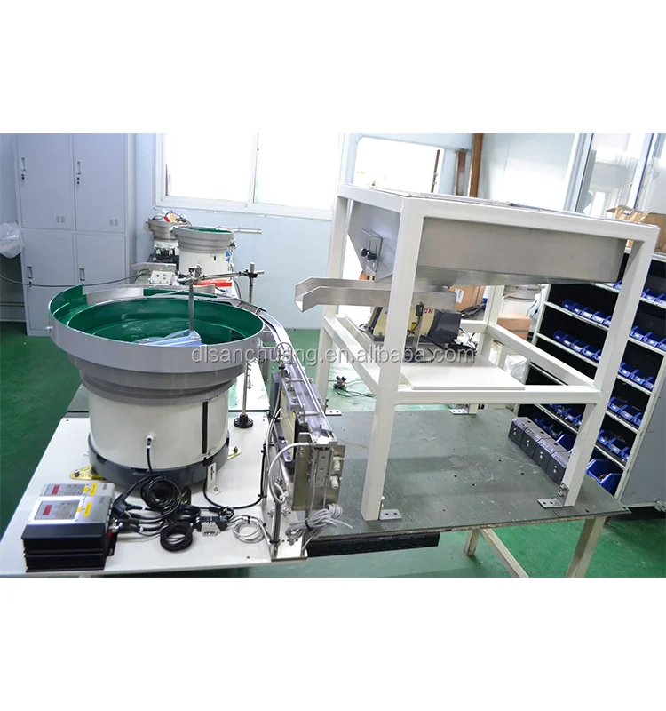 Triangle Iron Vibrating Feeder with Hopper - SANCHUANG