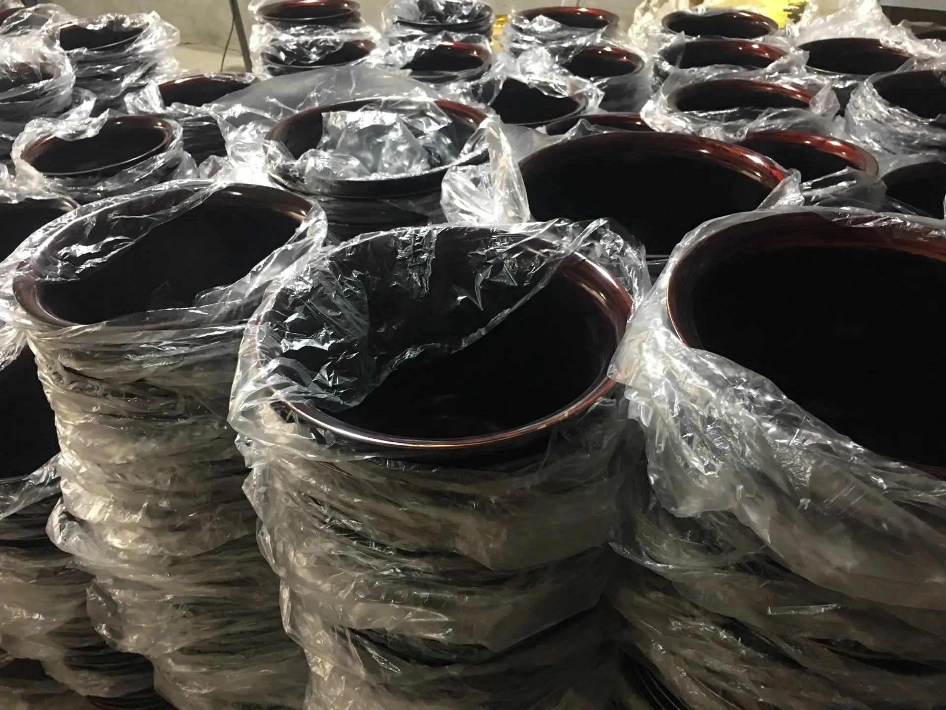 Chinese Style Bright Red Stoving Varnish Plastic Ceramifinish Plant Pot ...