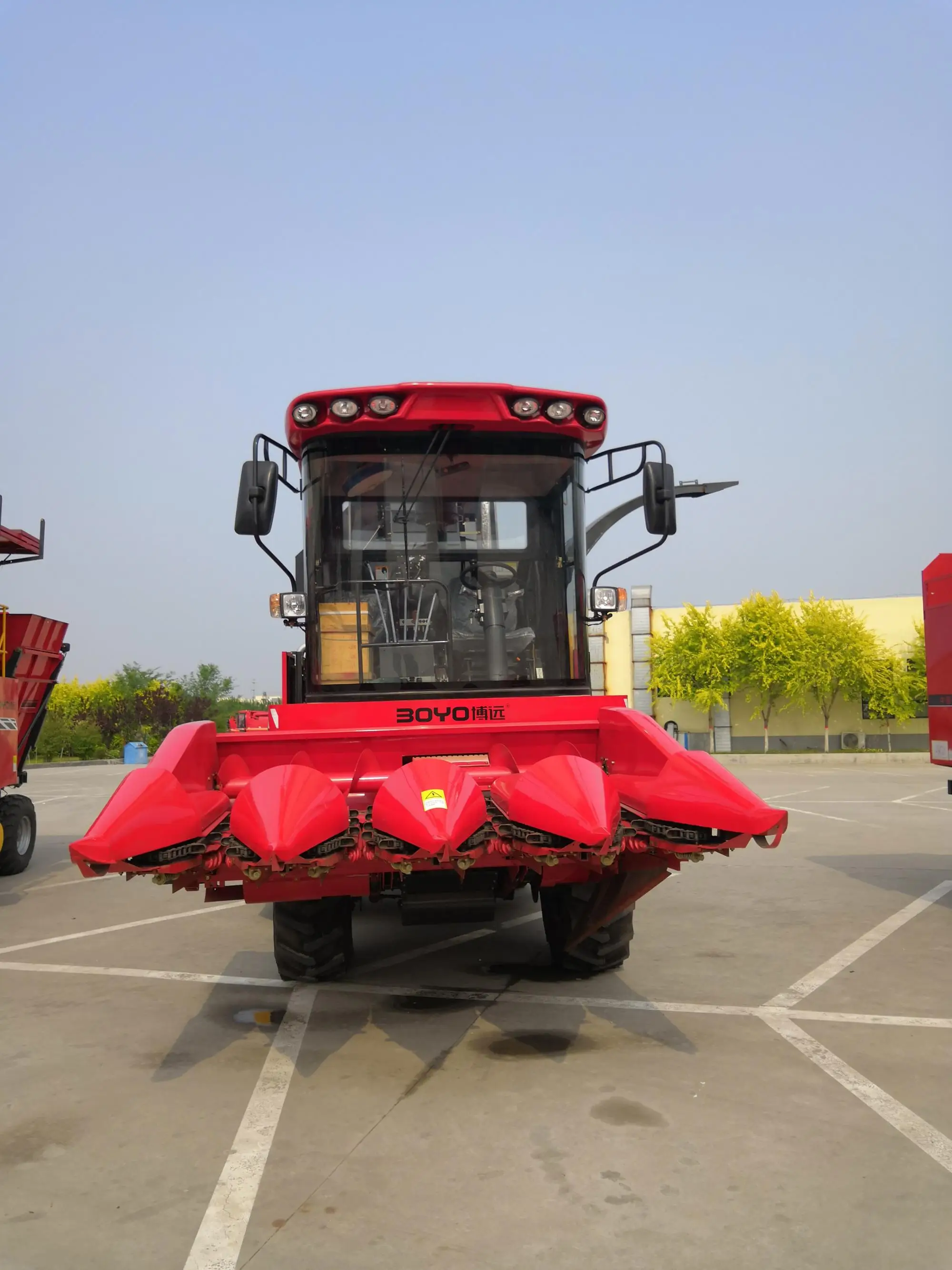 Chinese Modern Agricultural Machinery Equipment For Corn Harvesting ...