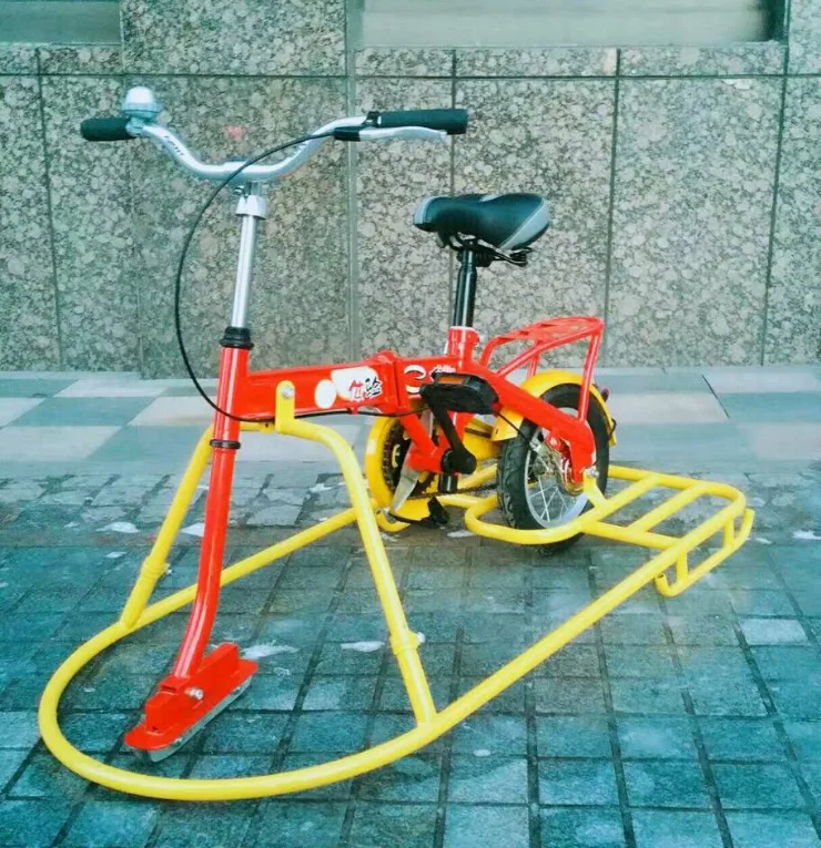 New Children's Play Snow Pedal Can Be Turned,Ski Bike Ice Bike Skating ...