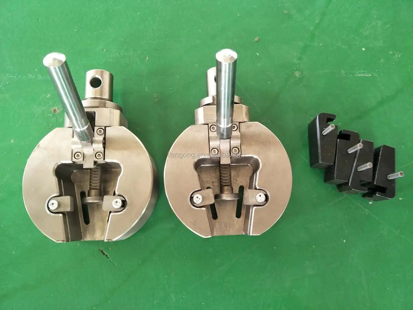 Thread Head Grips For Utm Universal Machine Short Bolts And Screws ...