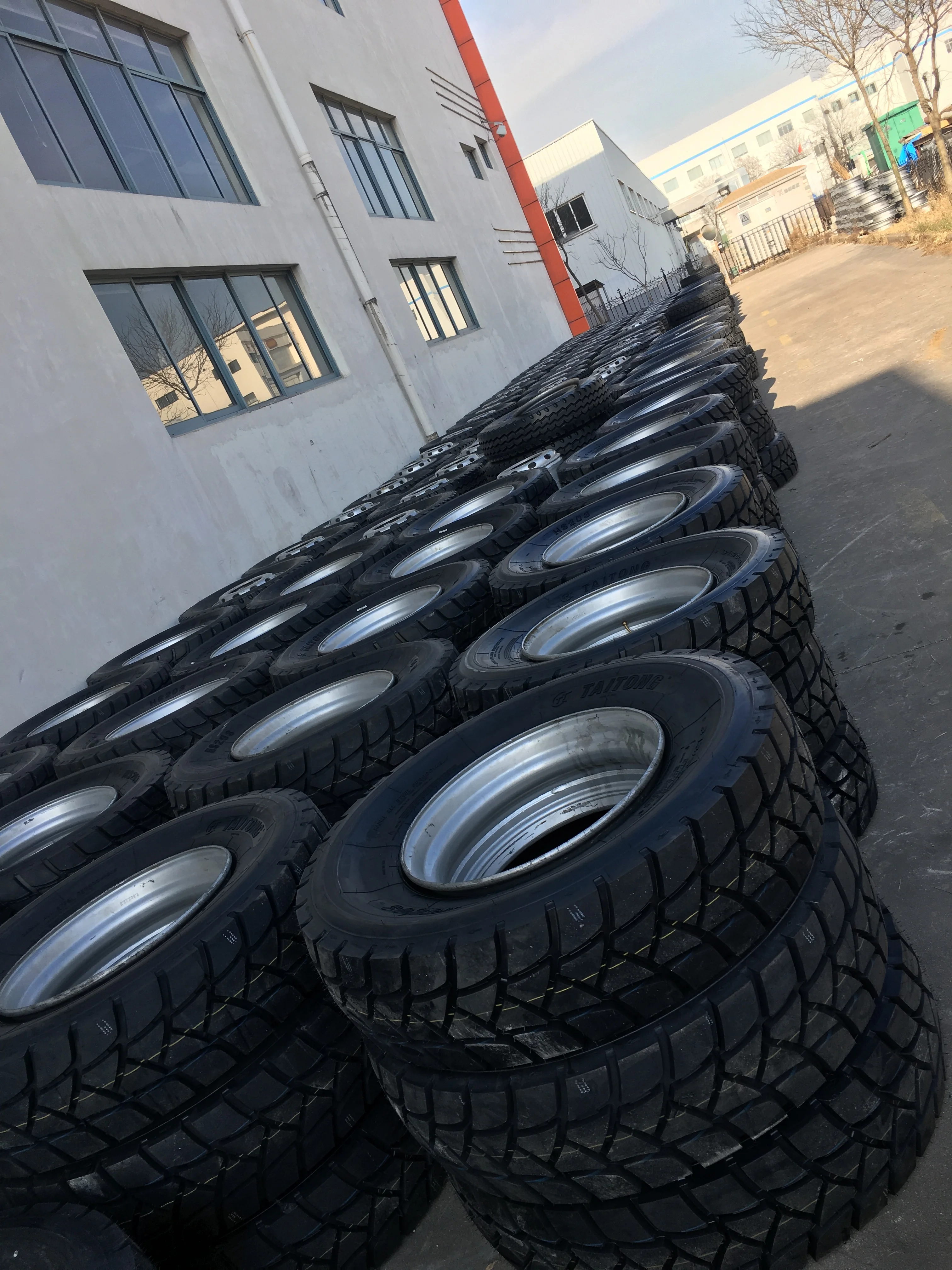 Light Truck Tyre 6.50r16 7.00r15 7.50r15 7.00r16 7.50r16 - Buy Light Truck Tyre 6.50x16,Light ...