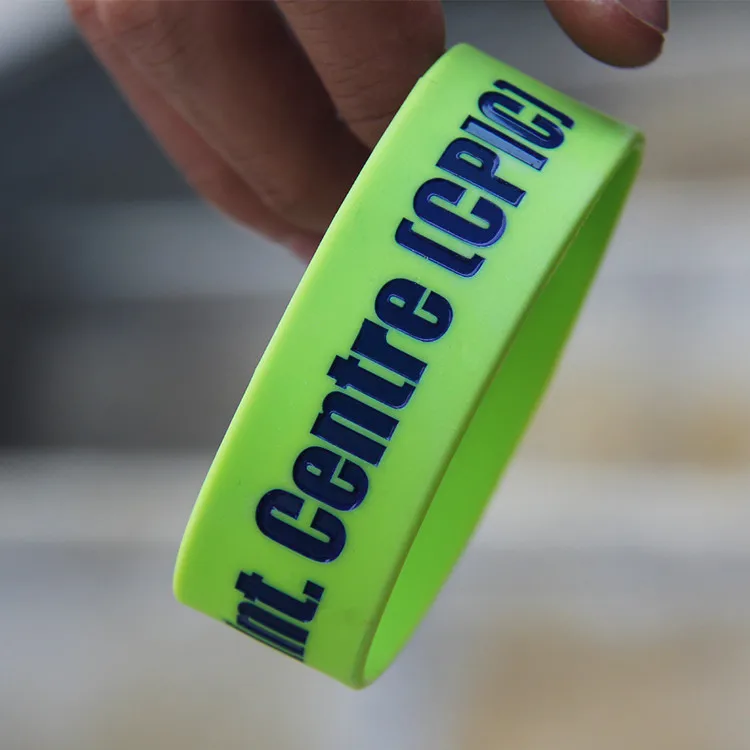 Custom Uv Color Changing Silicone Wristband Rubber Band Bracelet - Buy ...