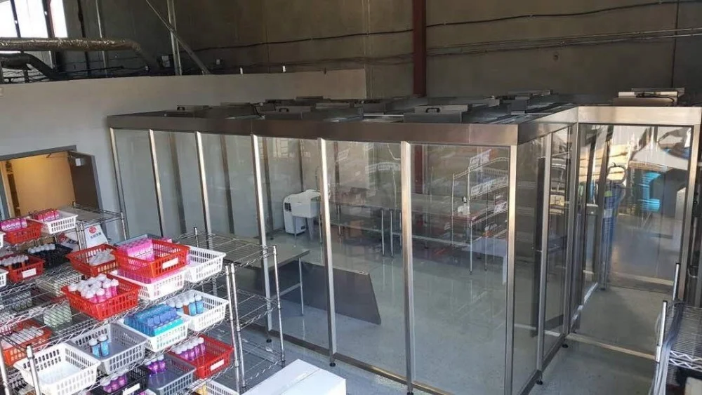 ISO 7 Portable Clean Room for Media Preparation - Airkey