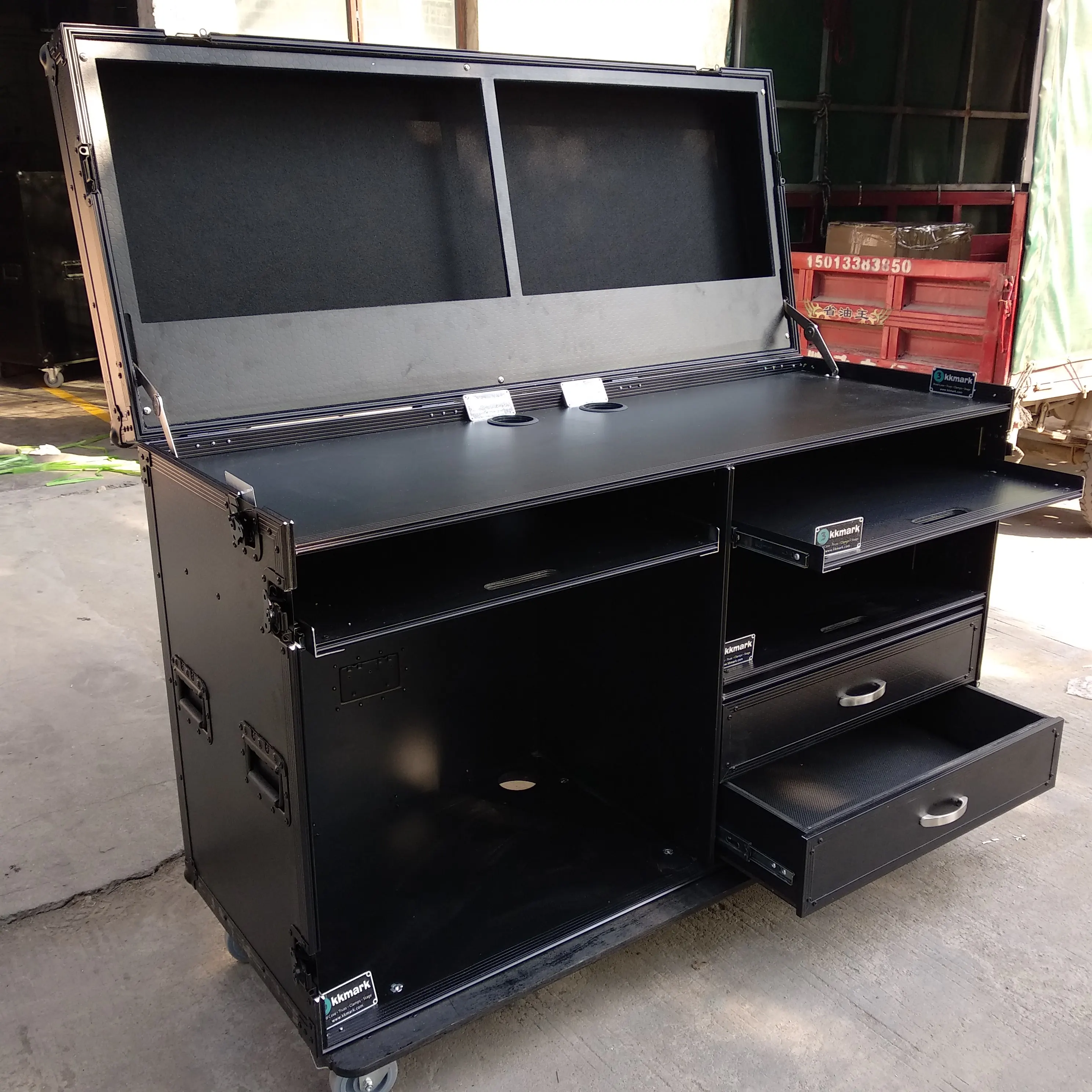 Kkmark Plastic Flight Case for Motorsport - Durable & Reliable