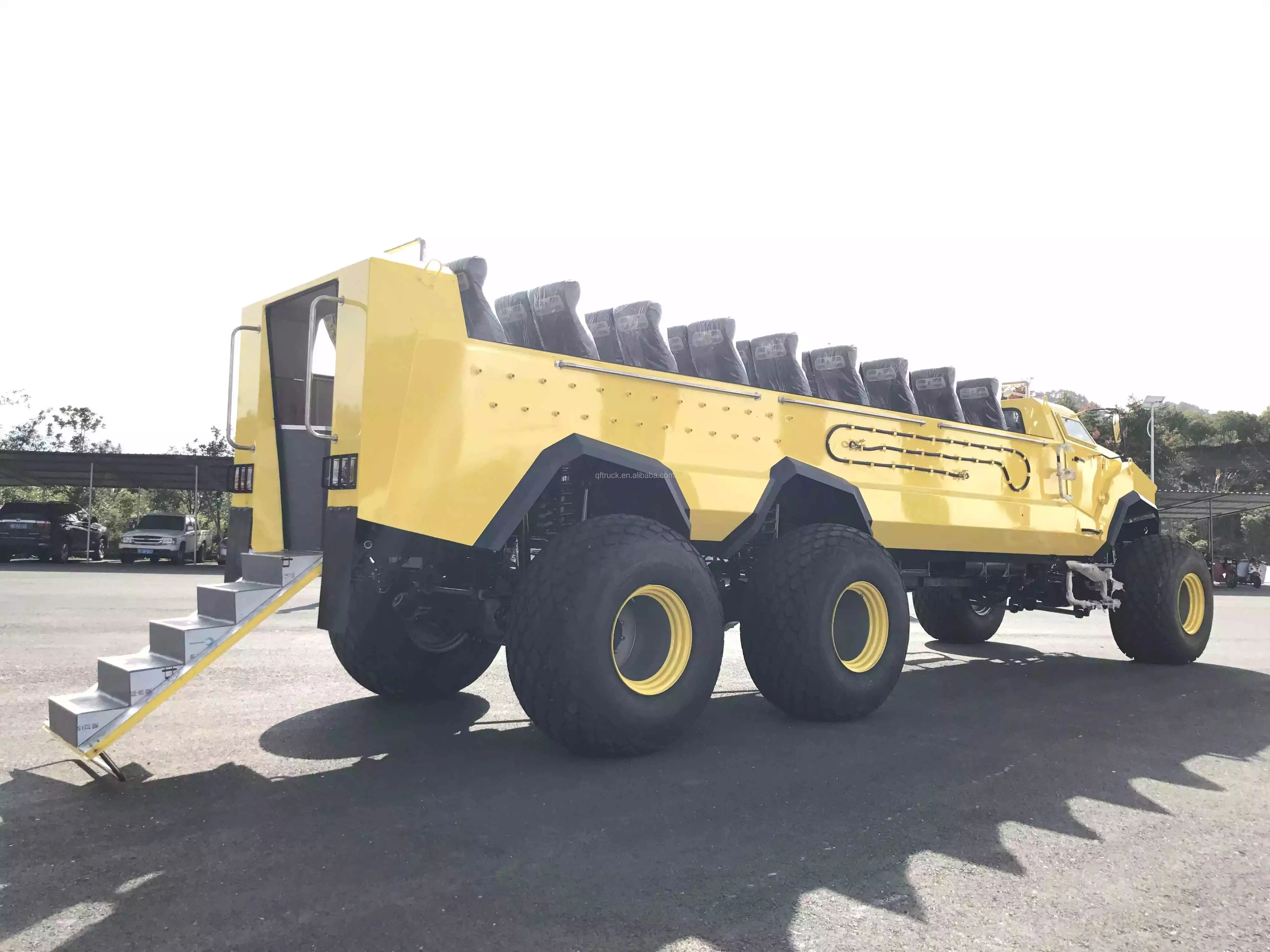 Open Top 6x6 off Road Desert Sightseeing Buses for Sale