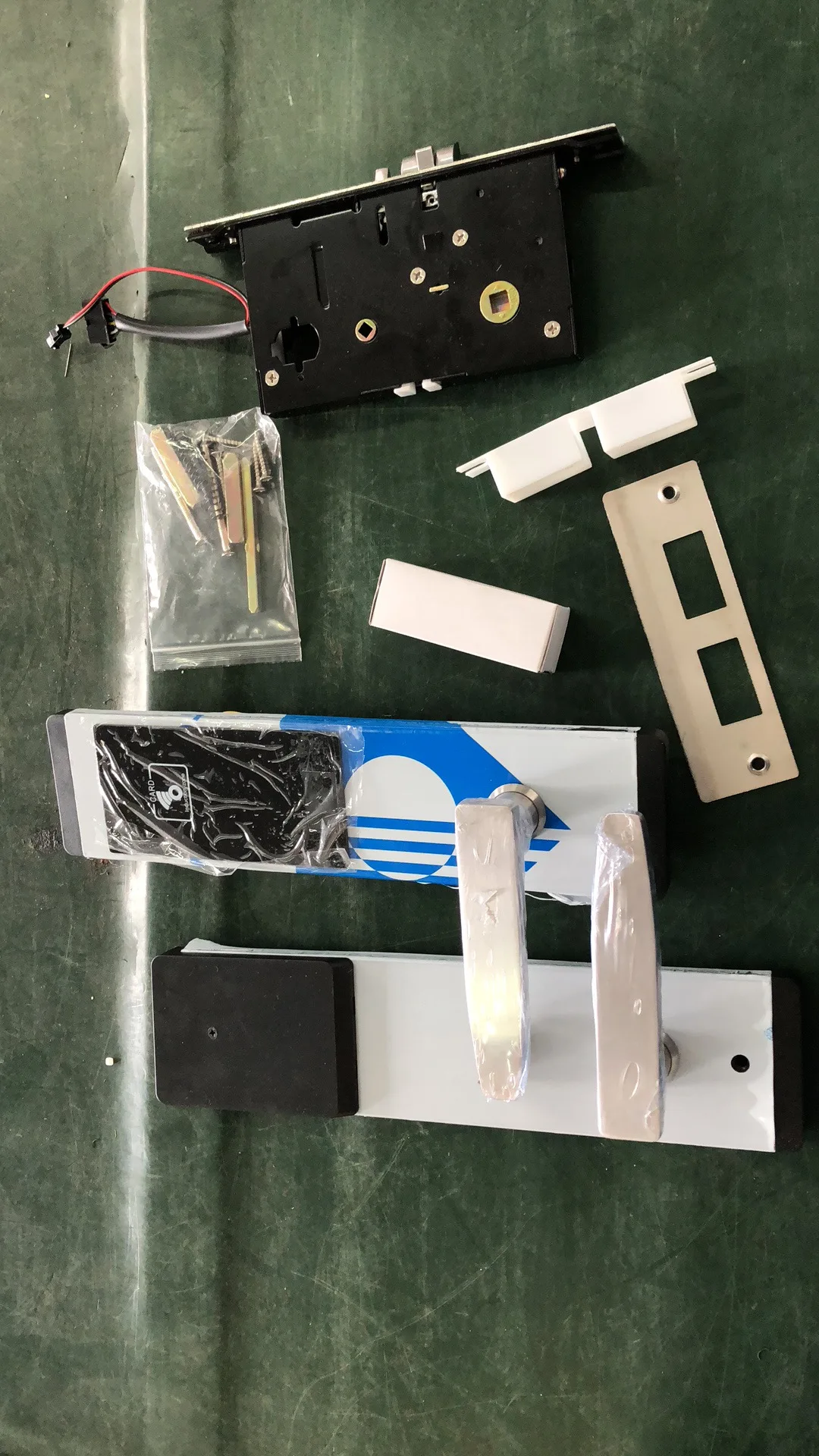 Top Quality Rfid Smart Hotel Swipe Key Card Door Lock With Free Door ...