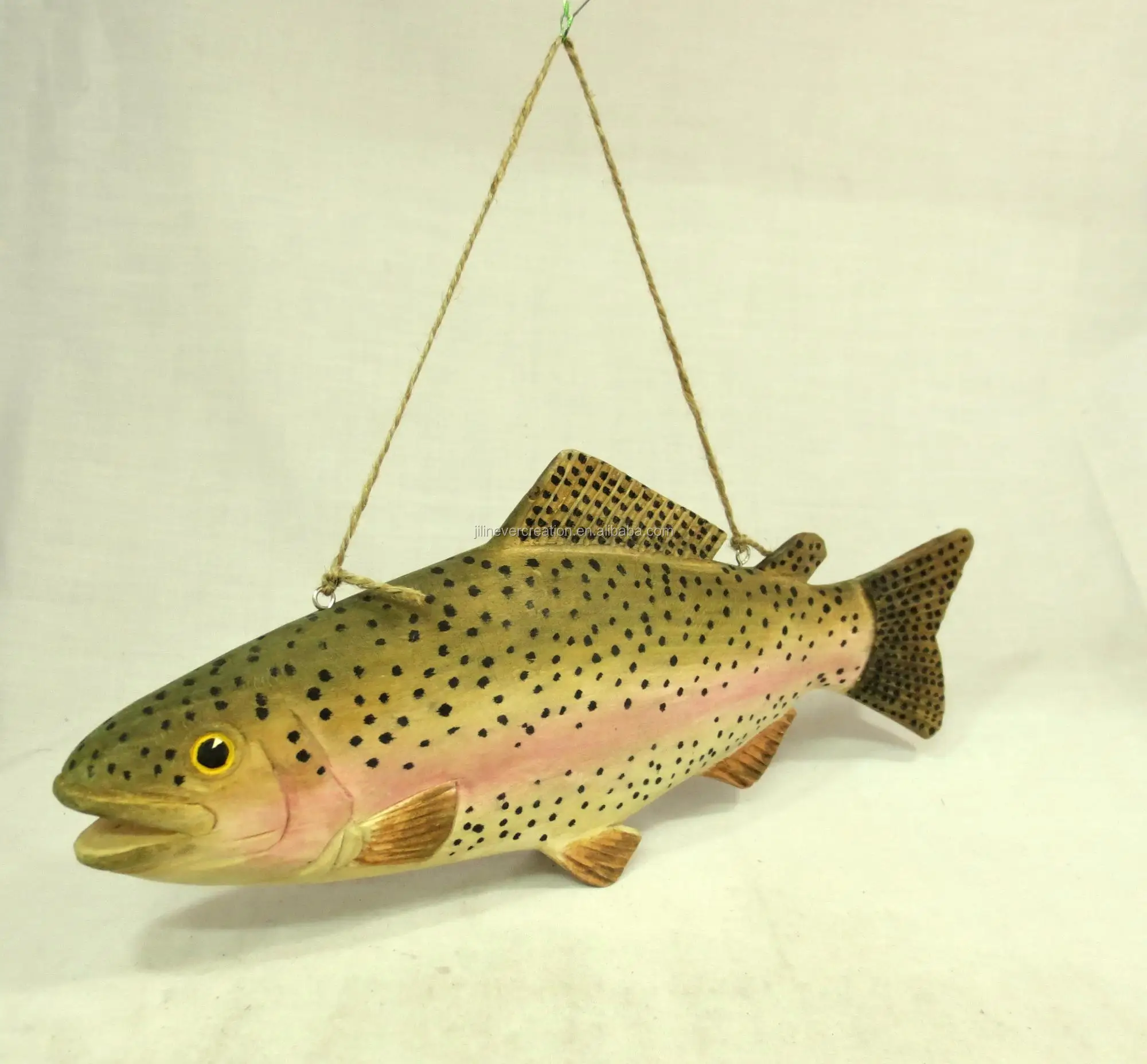 Fisch Aus Holz Geschnitzt - Hand-Carved Wooden Fish Decoration