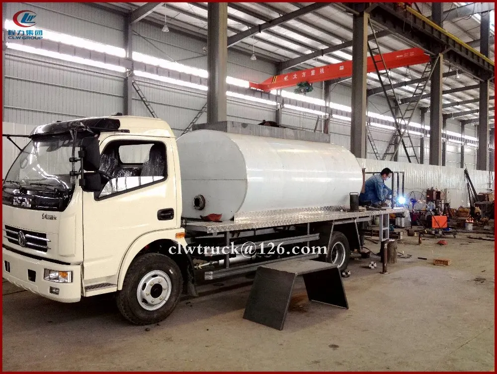 High Performance Bitumen Spraying Trucks 8000liters 4x2 Road Building ...