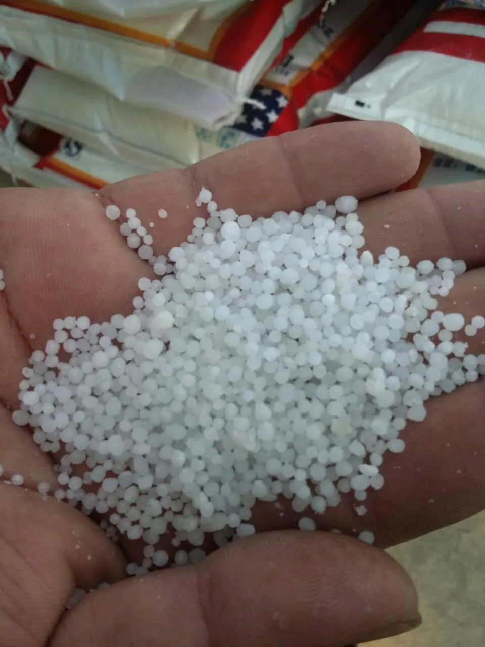 25kg Bag Calcium Ammonium Nitrate 2-4mm Boron Fertilizer For Sale Price ...