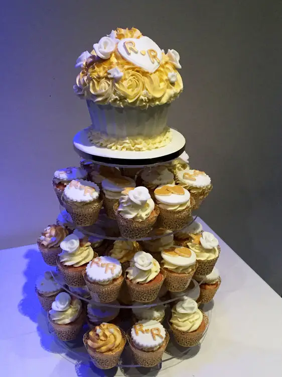 Acrylic Display - 4 Tier Clear Acrylic Round Pyramid Cupcake Stand