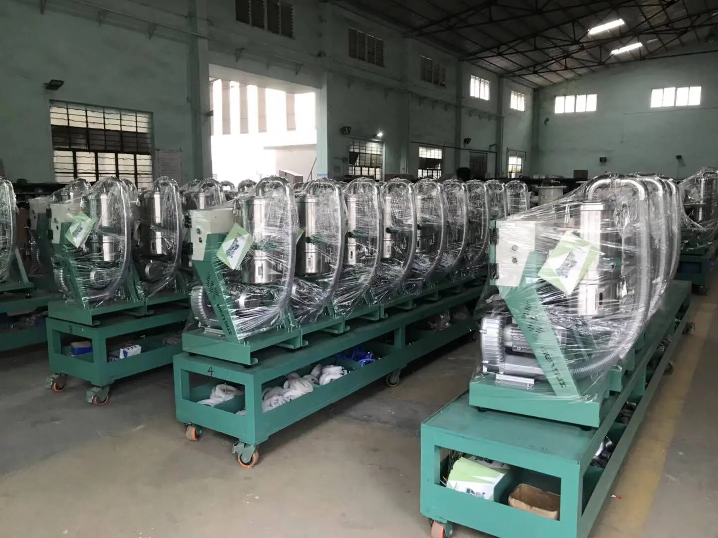 Wensui Autoloaders Vacuum Hopper Autoloader For Injection Machines ...