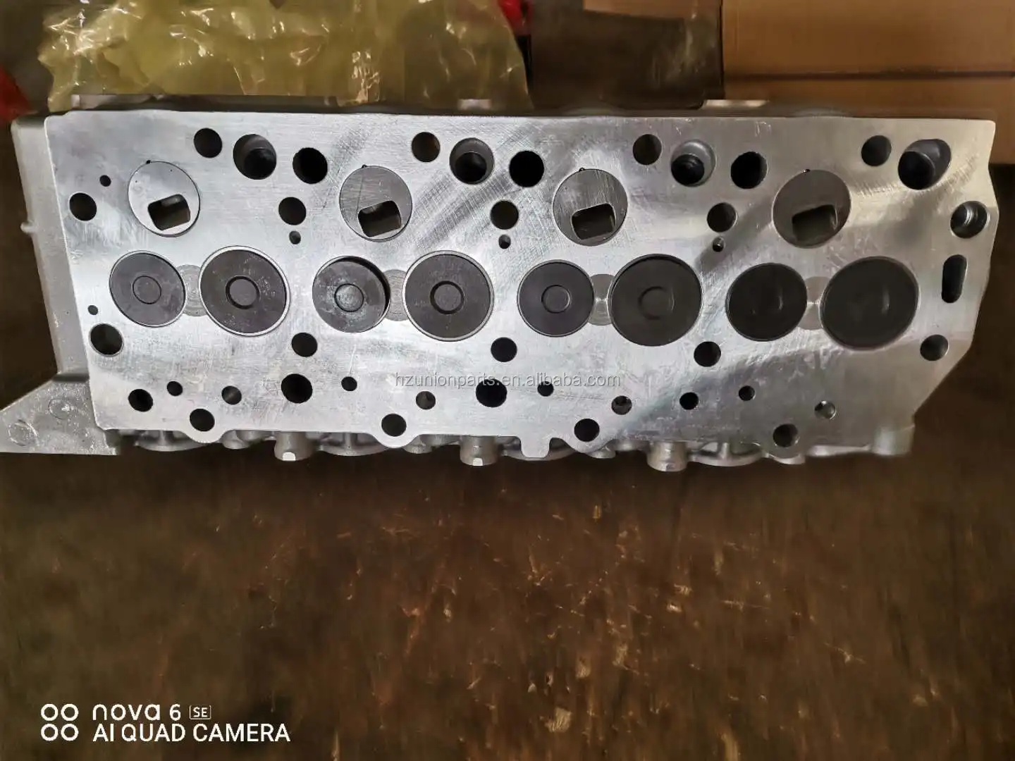 OEM 22100-42A00 for Hyundai H100 - Cylinder Head 4D56-D