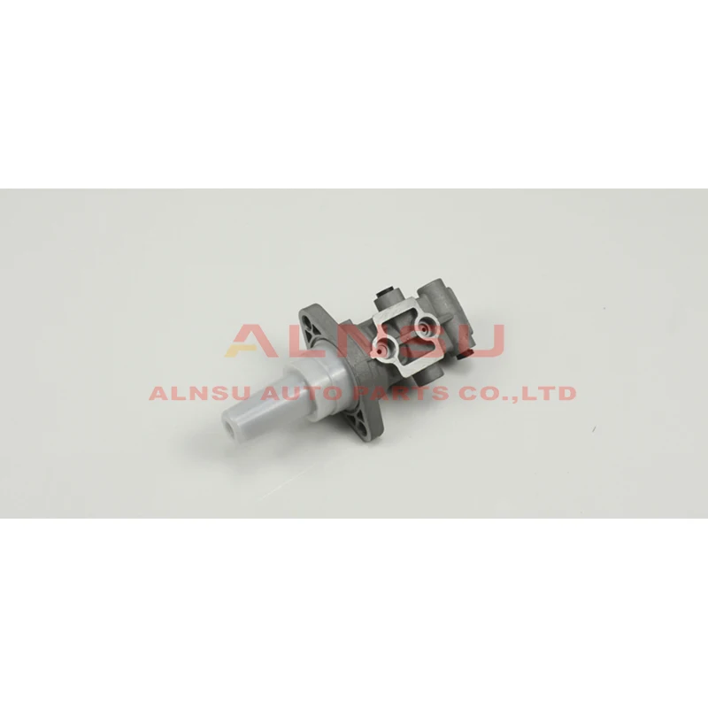 Brake Master Cylinder for TOYOTA Hiace KDH213 TRH2O3