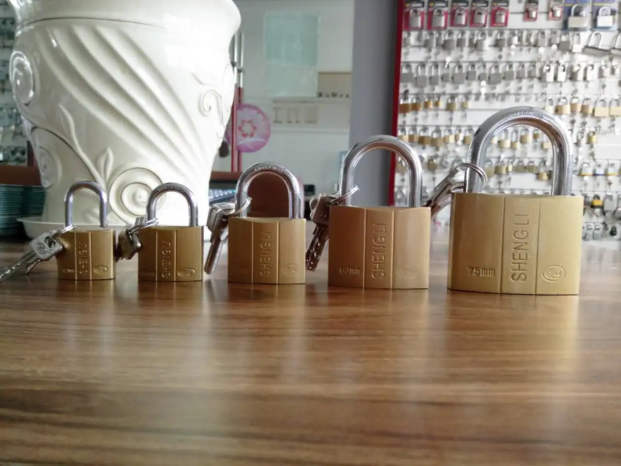 Cheap and Popular Security Dual-Line Imitate Brass Atom Padlock