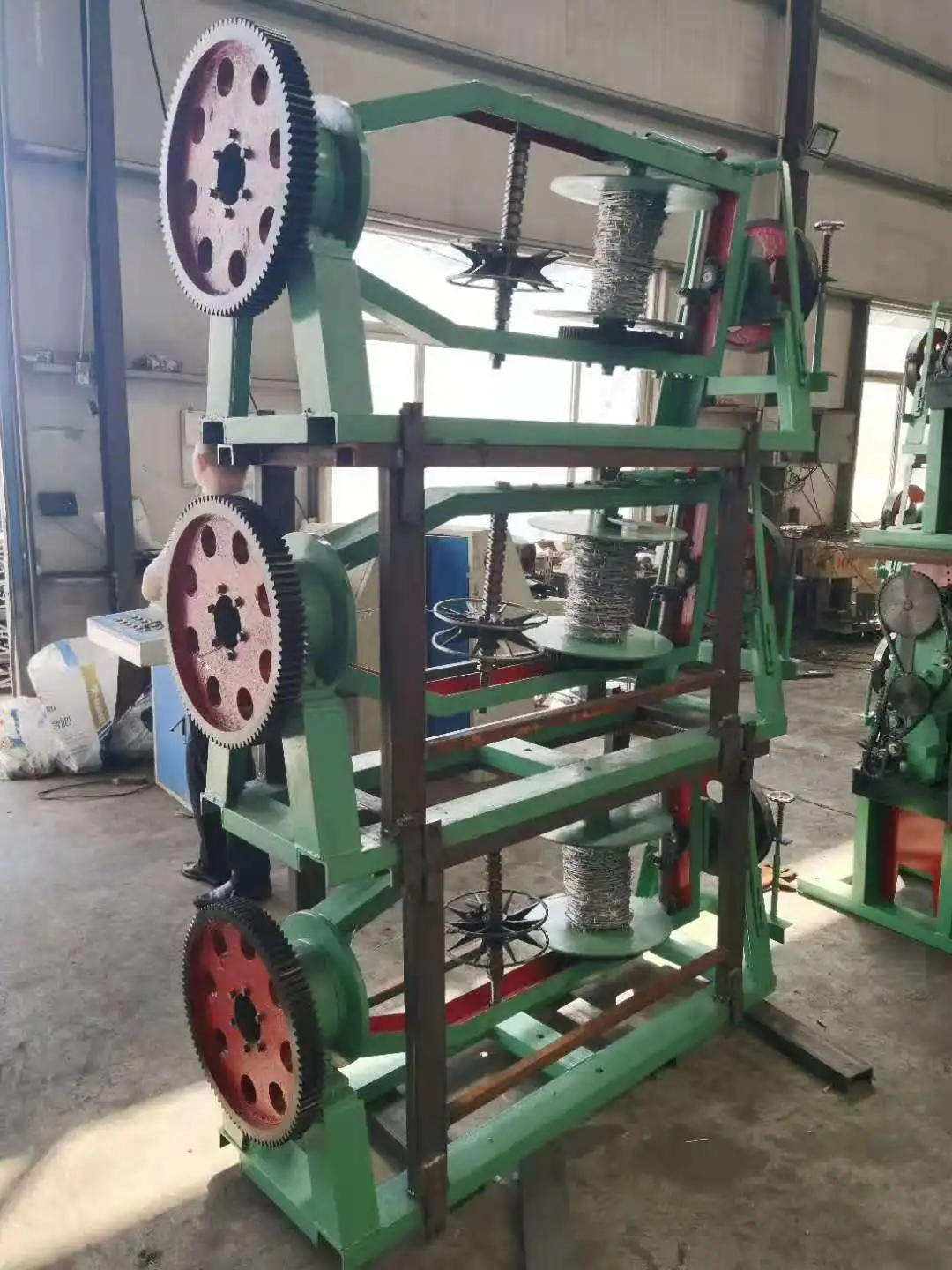 Full Automatic Razor Barbed Wire Making Machine/shaving razor Blade ...