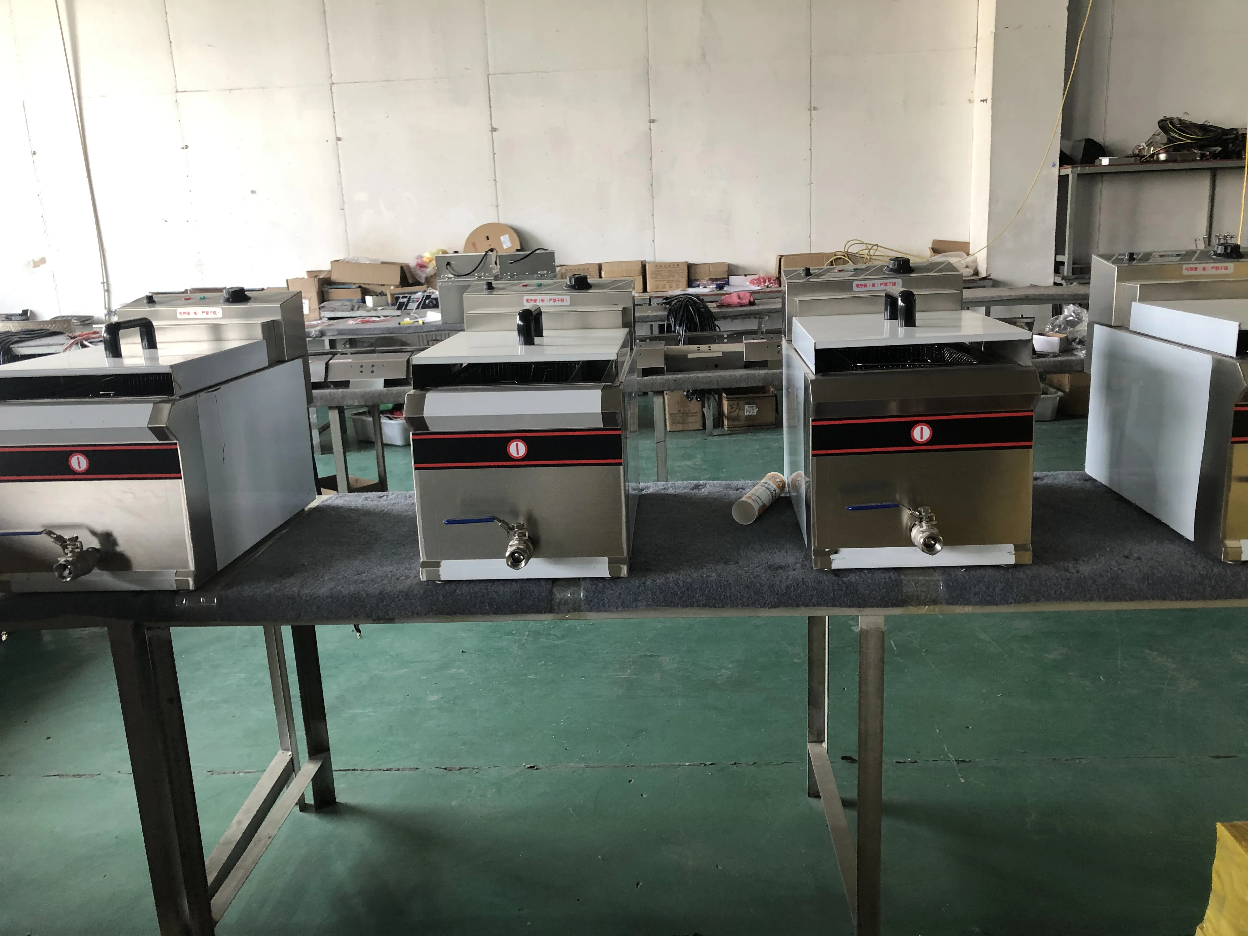 Commercial Deep Fryers Pressure Fryer The Pressure Furnace Fried ...