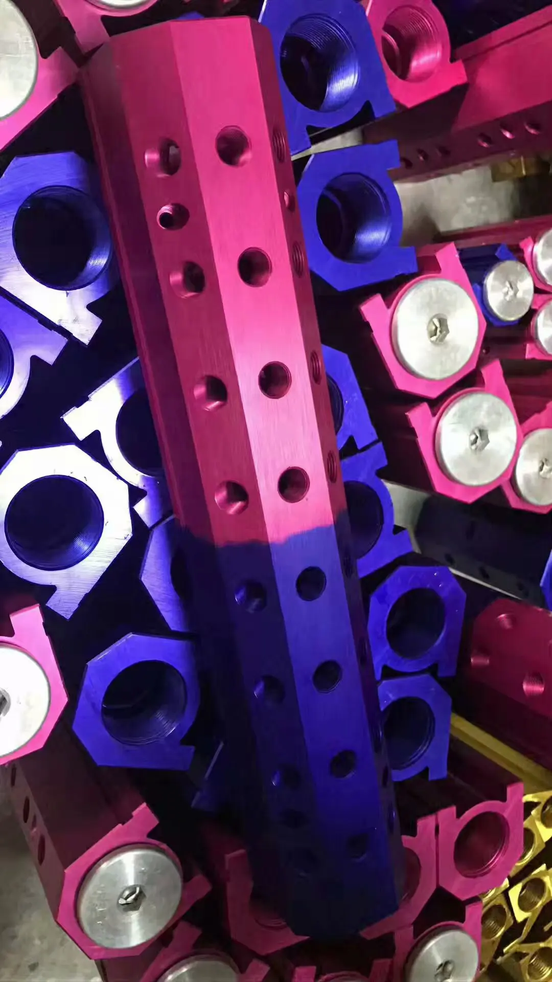 IIM Manifold DIN Standard Hot Sales Aluminum Mold Mounted Manifolds