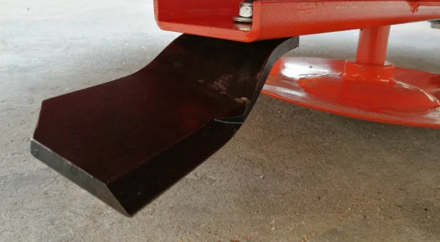 Fence Line and Tree Row Mower - Efficient Cutting Solutions