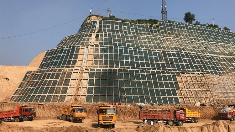 Geo Soil Bag - Durable, Eco-Friendly Retaining Wall Solution