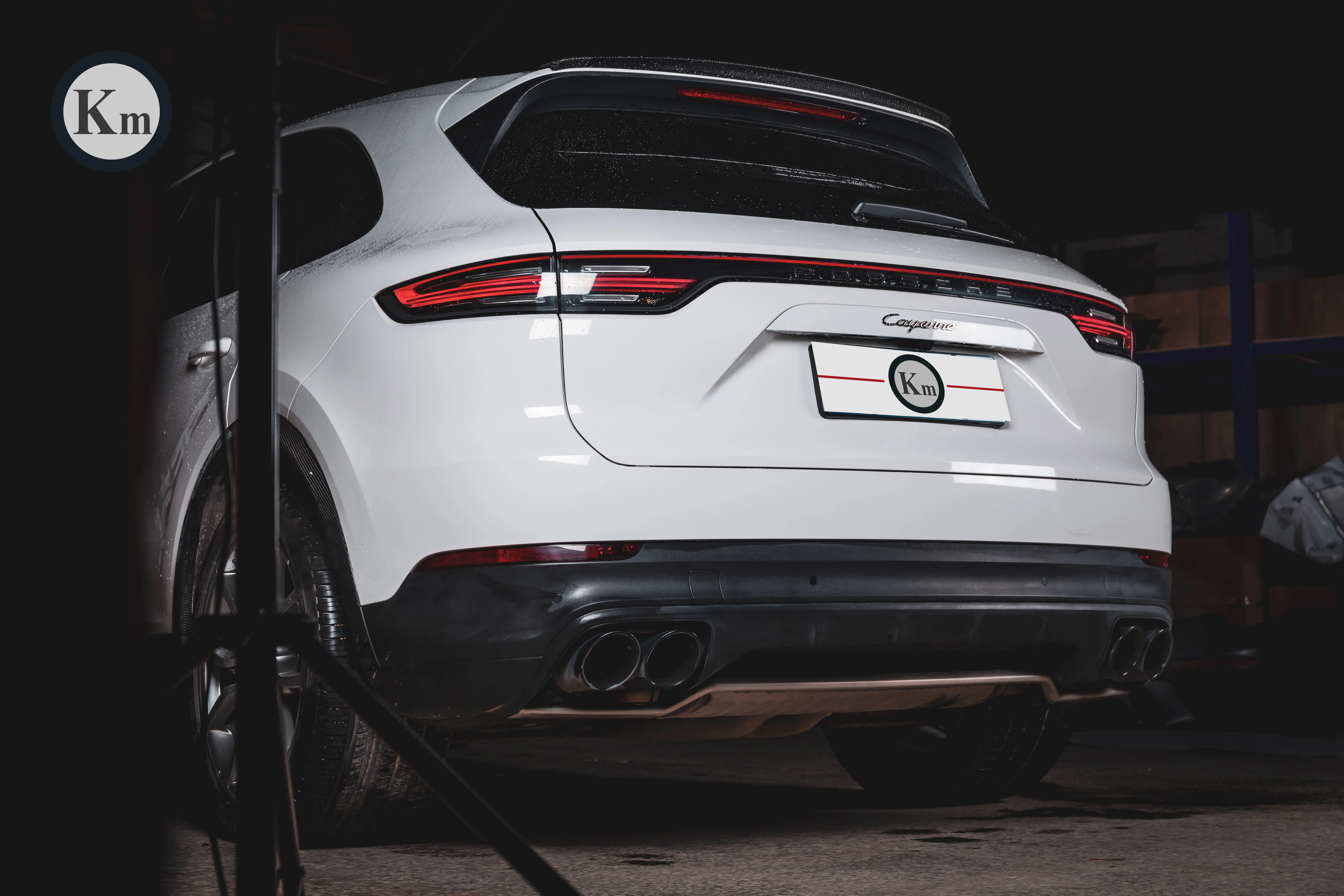 Porsche Cayenne Rear Diffuser - KM Bodykit 9Y0807543OK1