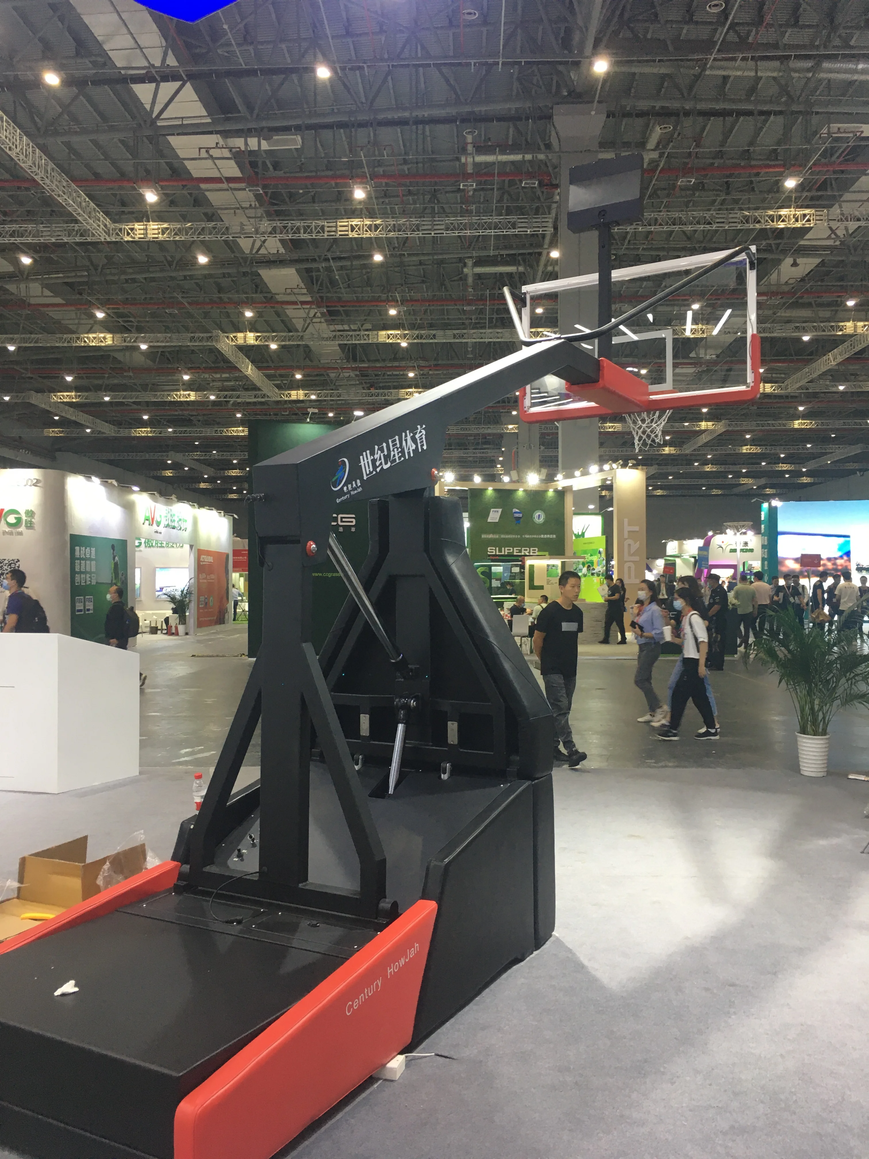 FIBA Standard Electro-Hydraulic Basketball Stand for Competition