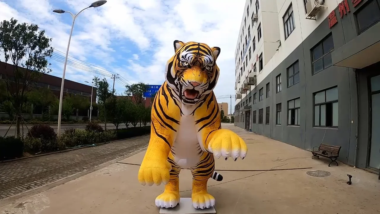 Popular Lifelike Giant Inflatable Animals Tiger Model Customized ...