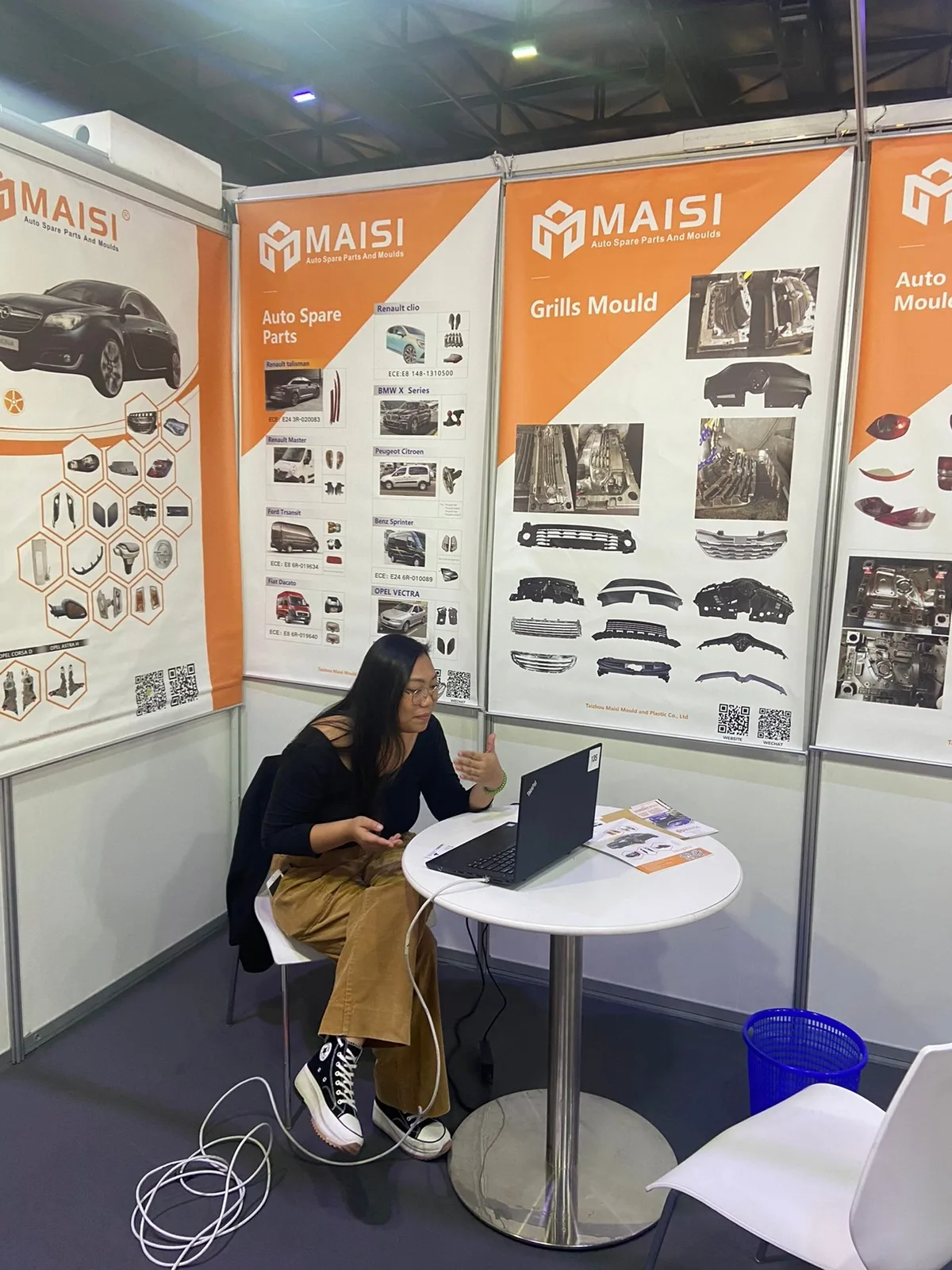 Taizhou Maisi Mould And Plastic Co., Ltd. - AUTO GRILLES, AUTO LAMP