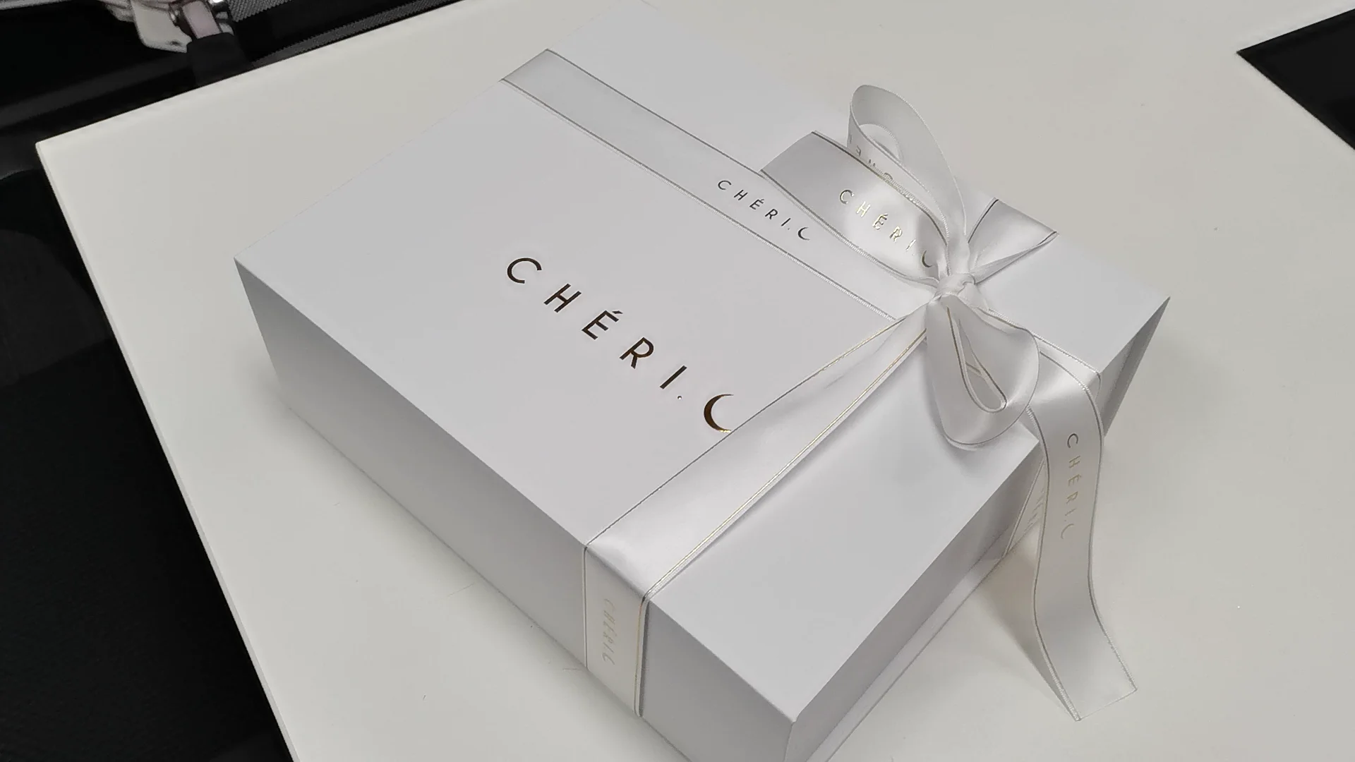 Luxury Custom Branded Paper Dress Packing Gift Box For Evening Dress ...