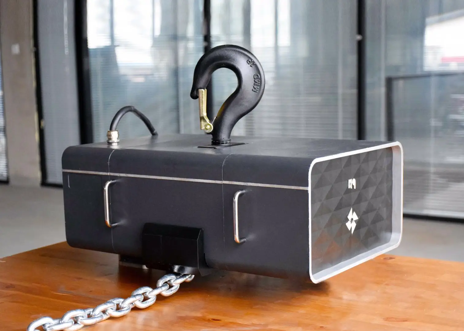 033 Professional 2000kg Single Chain Electric Hoist Double Brake Mode ...