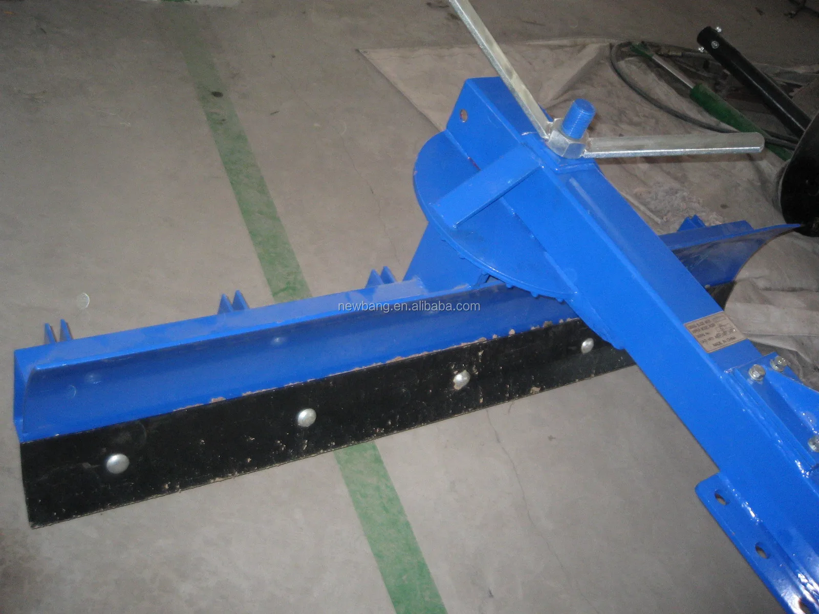 Tractor Grader Blades - Heavy Duty & Easy to Operate