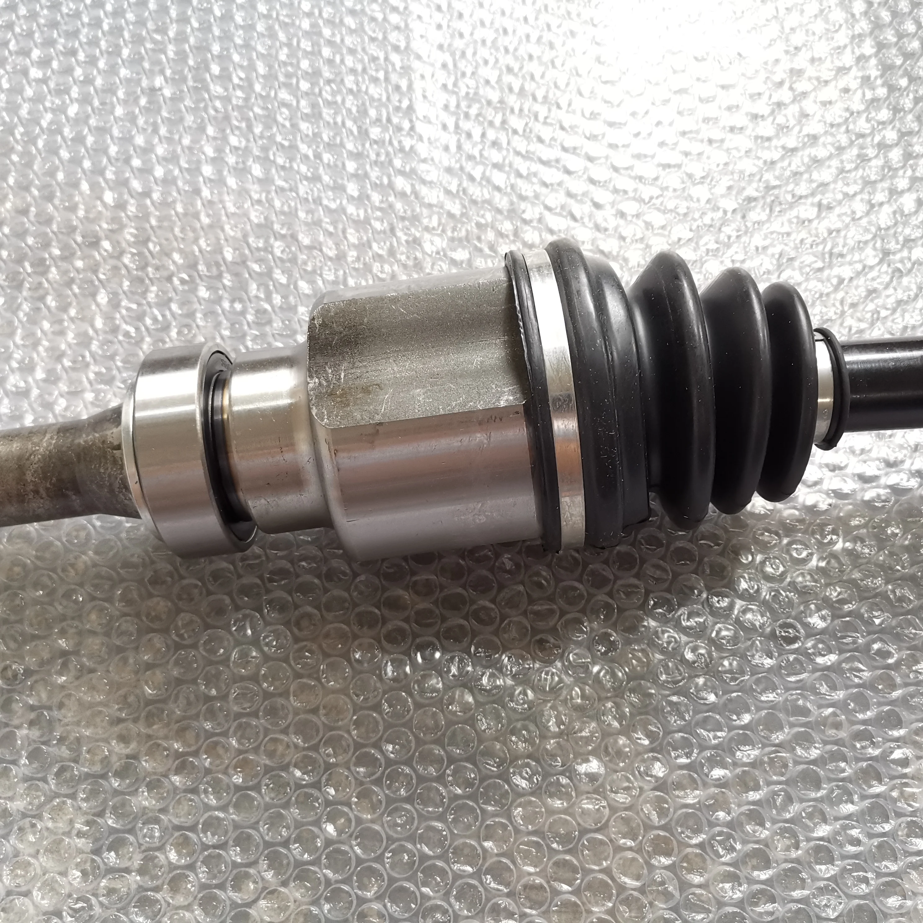 Saic Maxus V80 High Quality 6 Gear Front Drive Axle Shaft Rh C00035655 ...