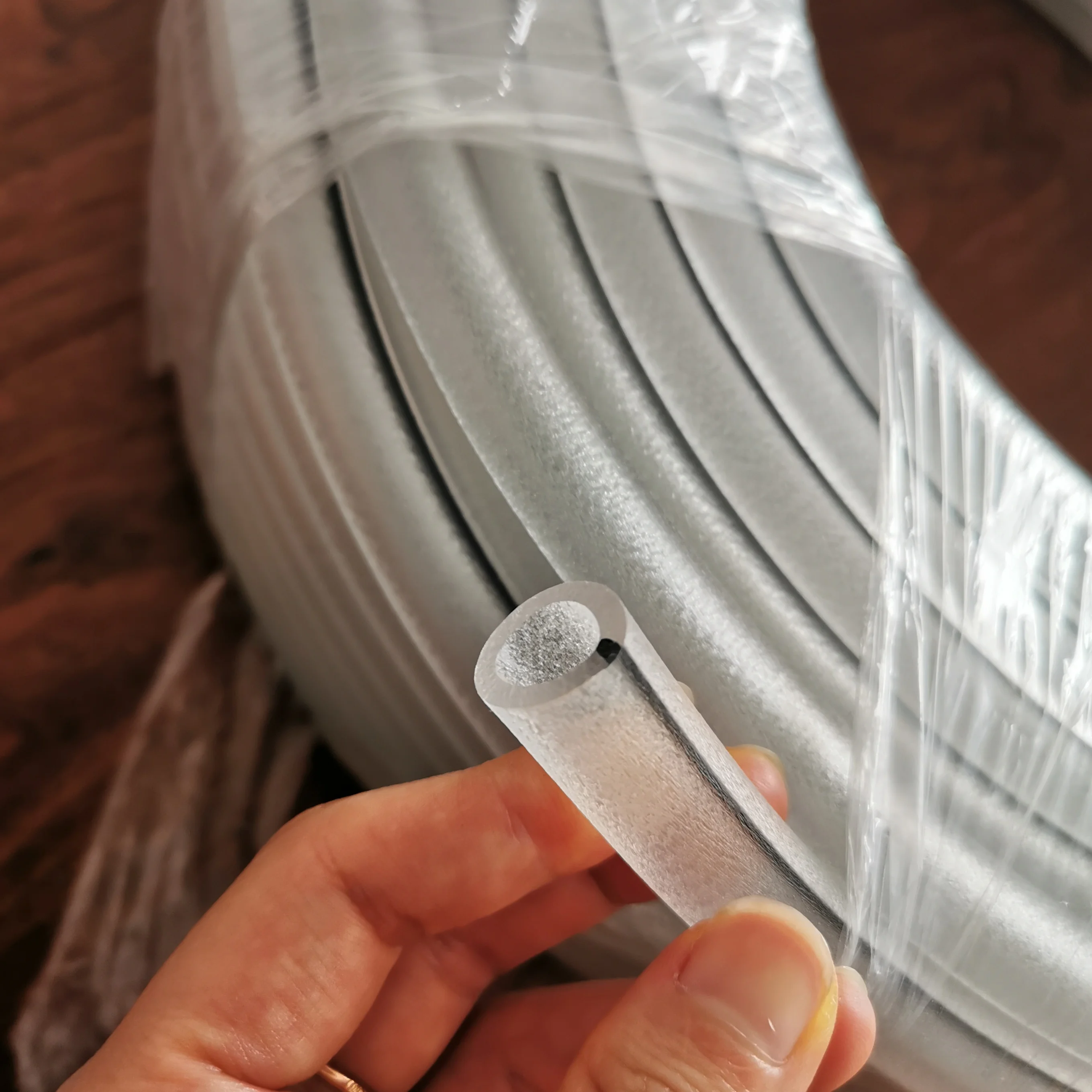 Electrically Conductive Carbon Strip Powder Hose - 1001674/1001673/105139