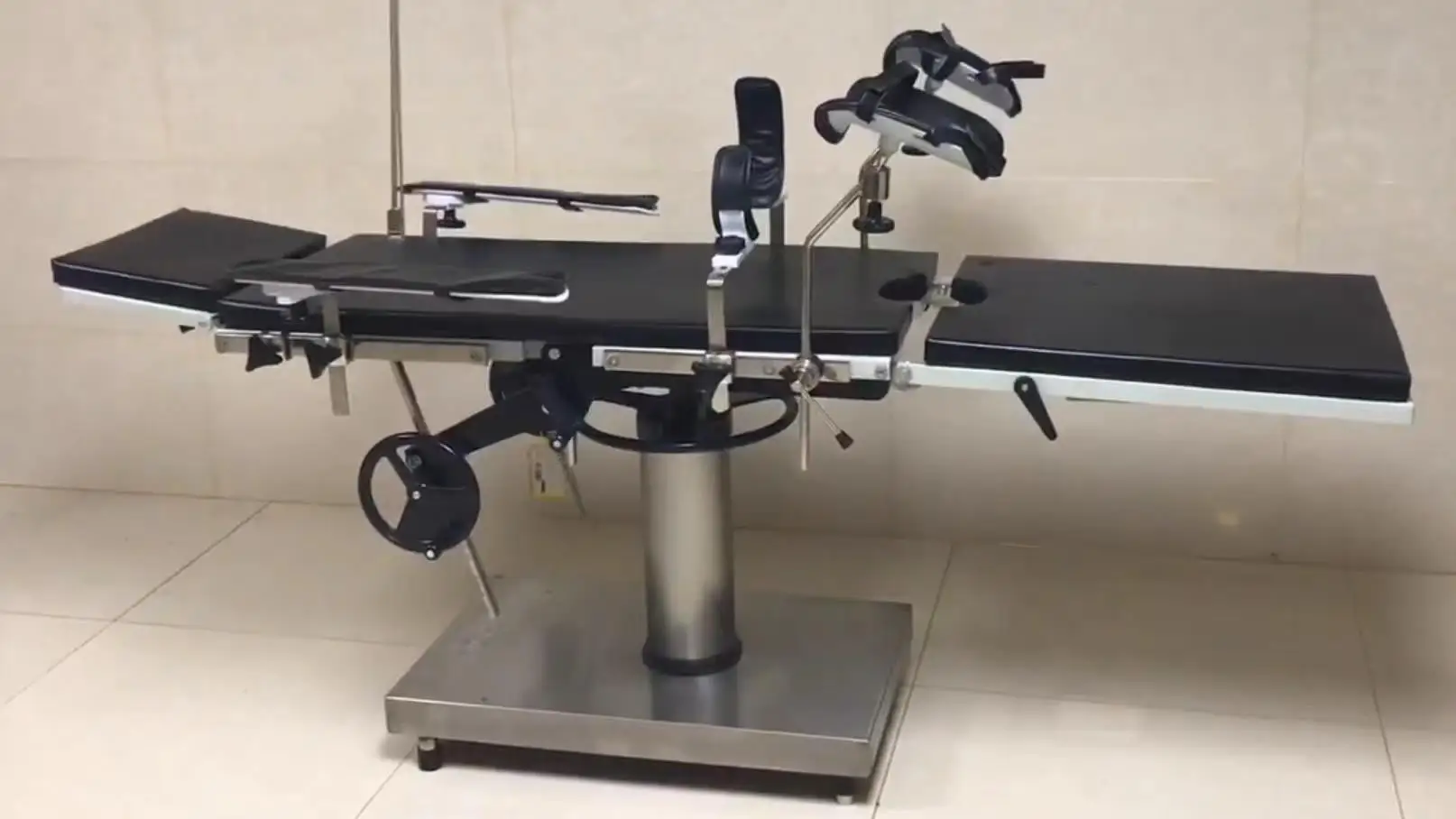 Hospital Electric Multi-functional Gynecology Delivery Table For ...