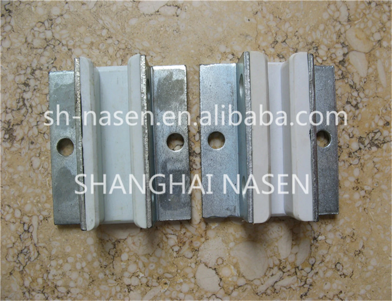 Kone Elevator Counterweight Guide Shoe 80*16 Or 80*10 - Buy Kone Guide ...