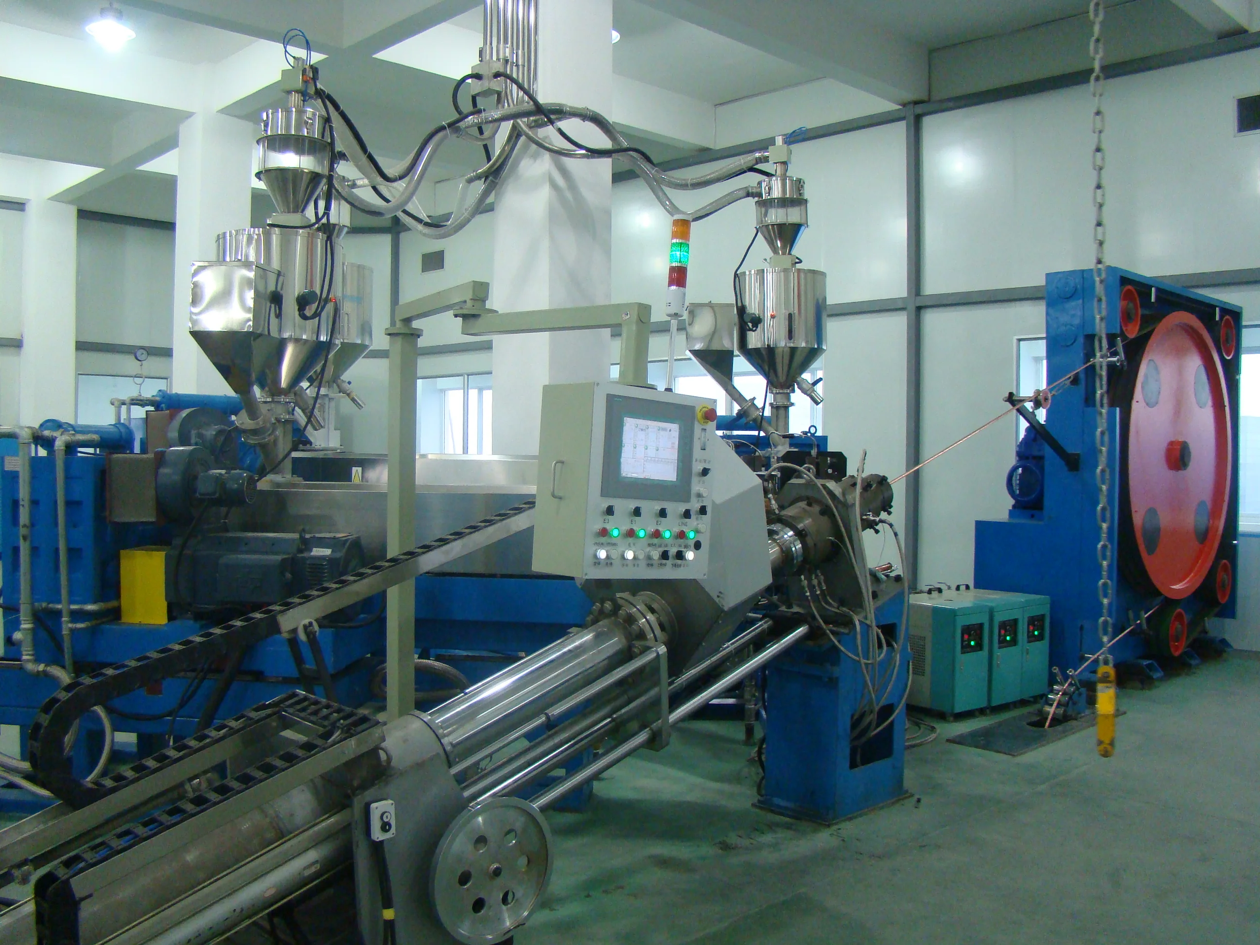 SWAN 6~35kv Power Cable XLPE 3-Layer Co-Extrusion Line