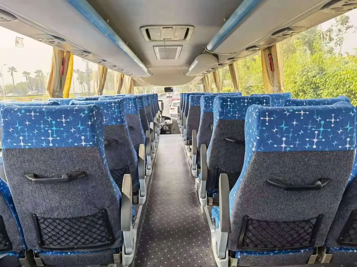 45 Seats Passenger Coach Bus - King Long Luxury Tour Bus