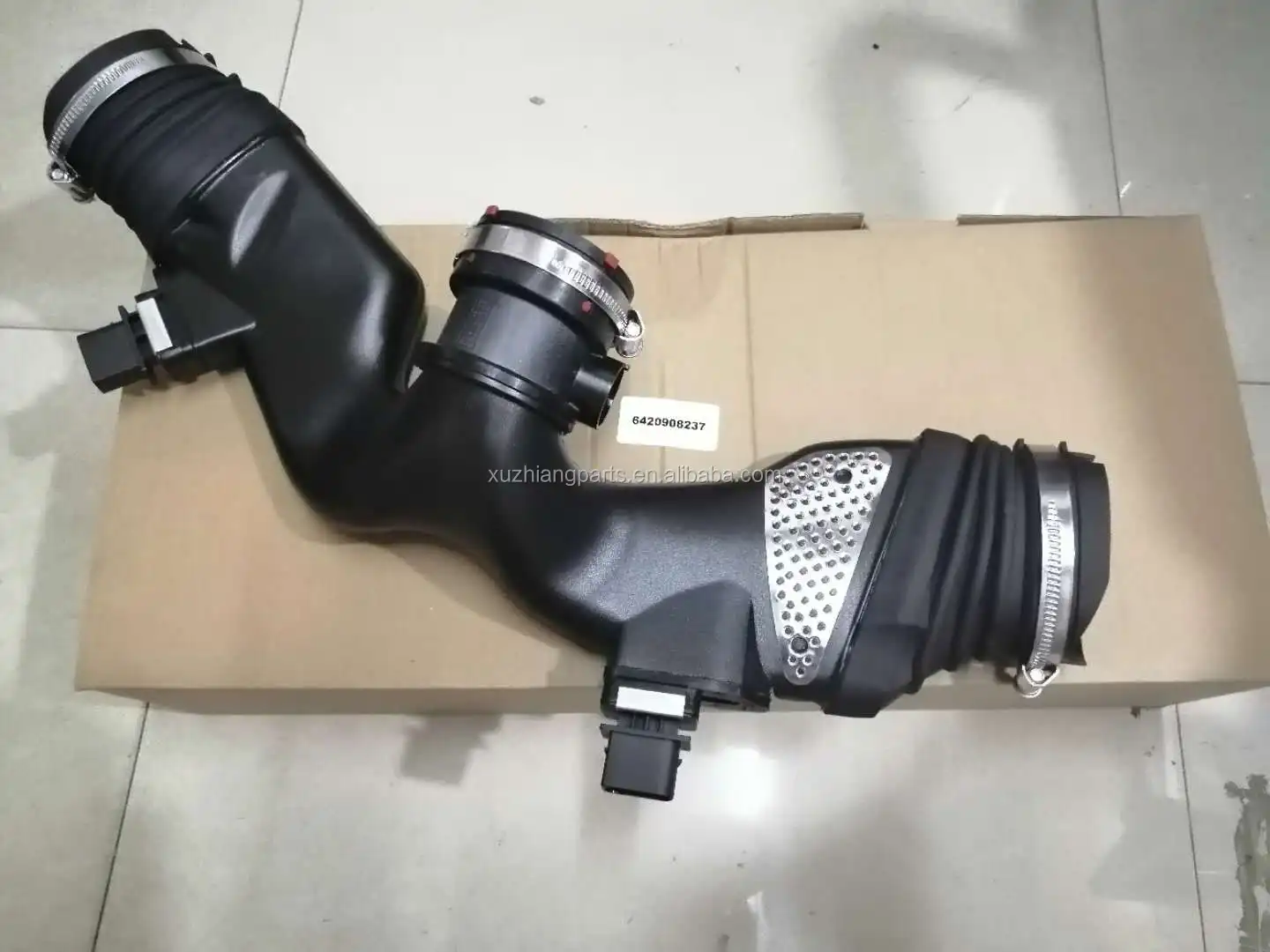 6420907337 OM642 Air Intake Upgrade - Enhance Engine Performance