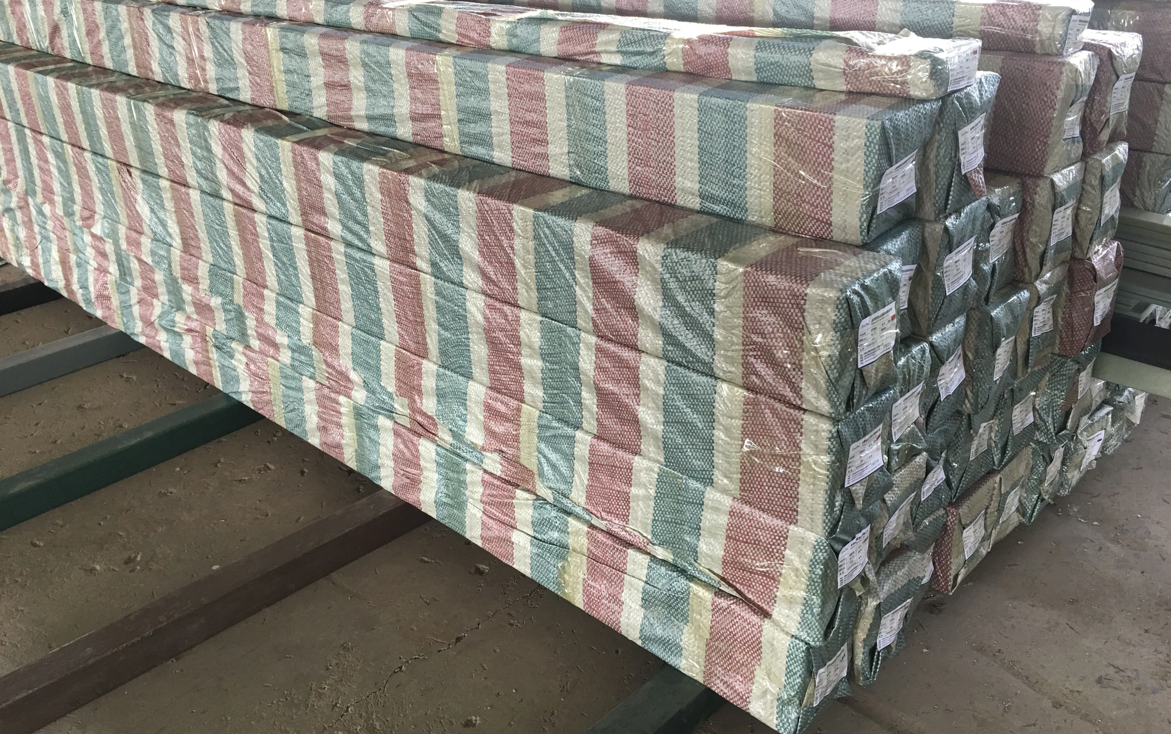 Recycled Ecofriendly Plastic Posts For Traffic And Other Fields - Buy ...