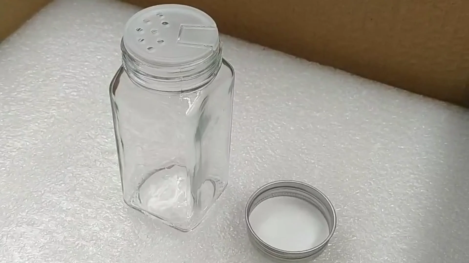 4oz Square Spice Bottles Glass Spice Jars With Silver Metal Lids ...