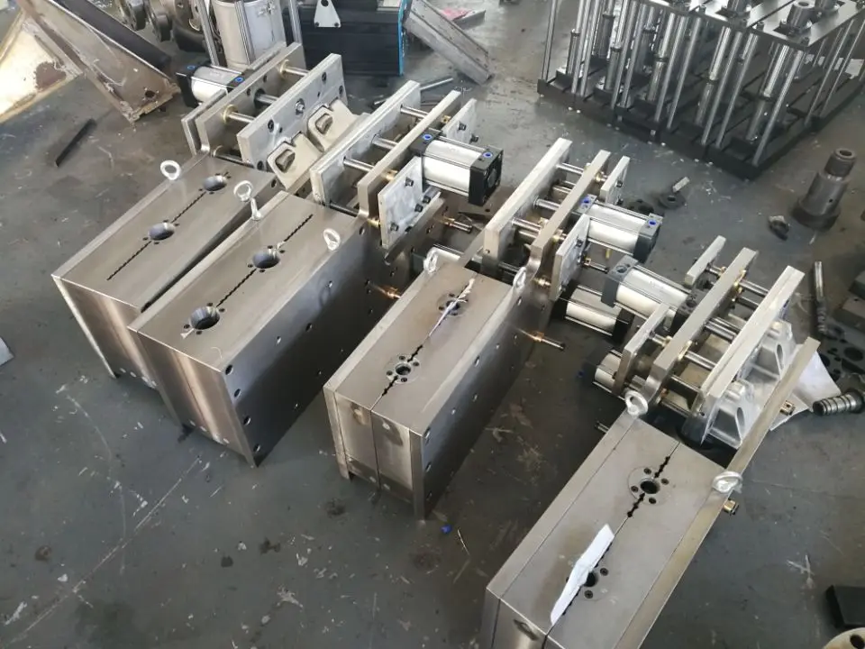 HDPE Milk Bottle Blow Molding Machine - High Efficiency