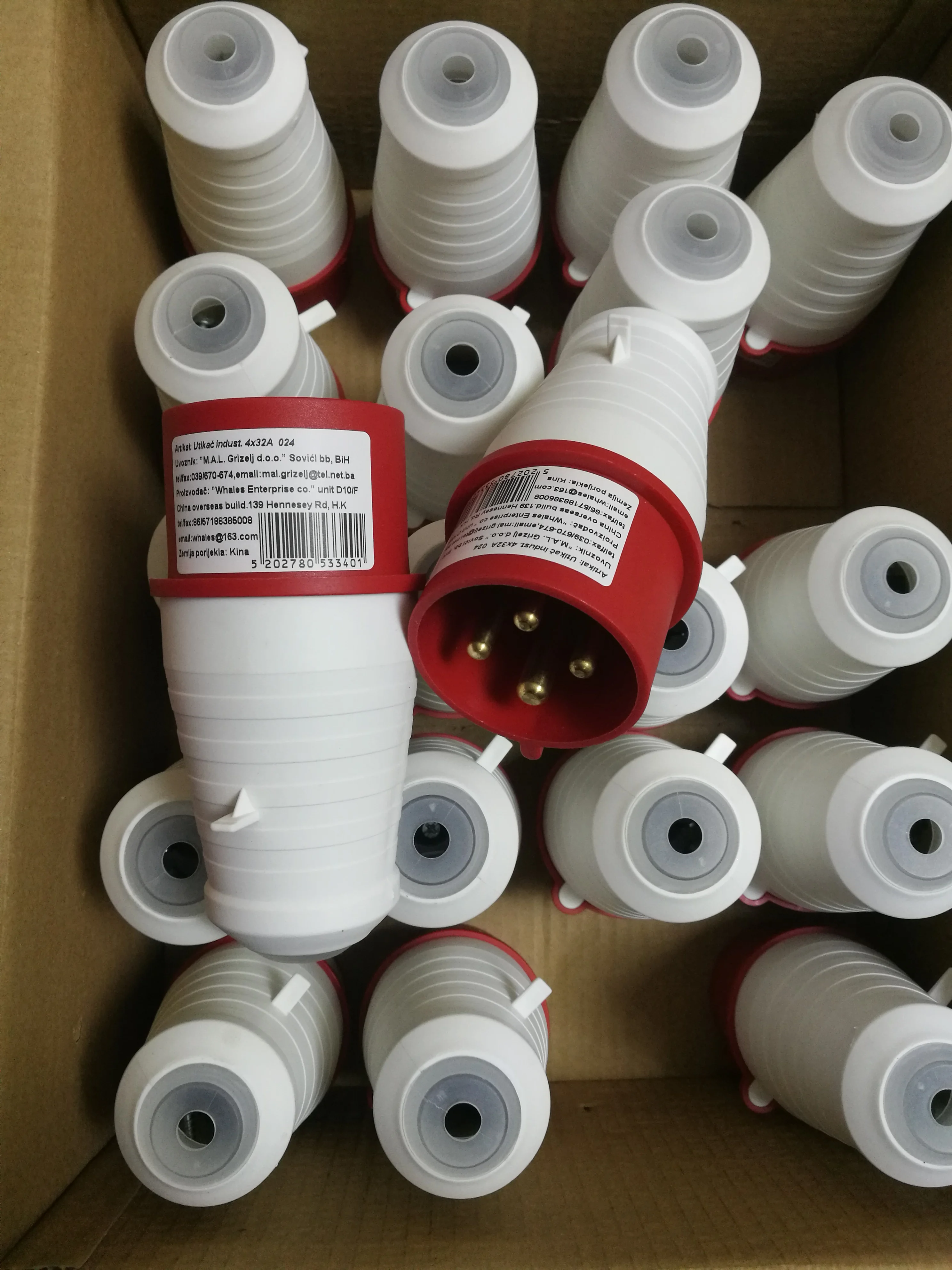 4pin 32a Cee/iec Industrial Plug & Socket - IP67 Protection