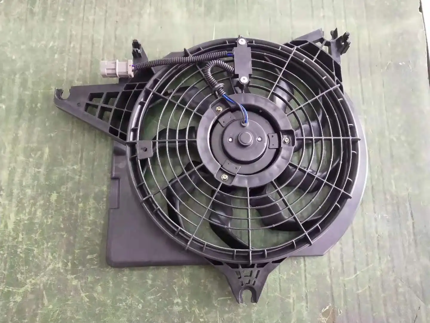 High Quality DYHA-5-114 for Hyundai Starex 07 H1 A/C Fan Assembly