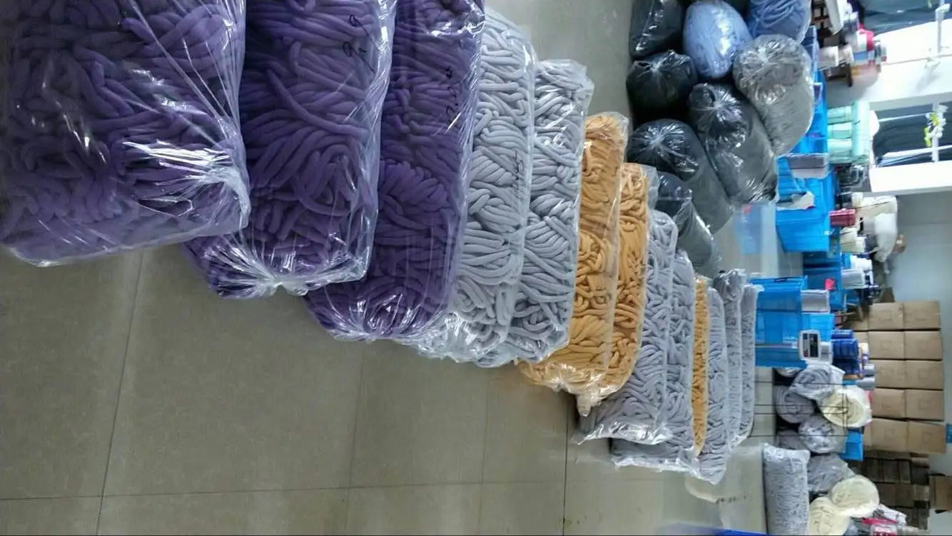 Free Samples Giant Cotton Tube Filled Braid Yarn Machine Washable ...