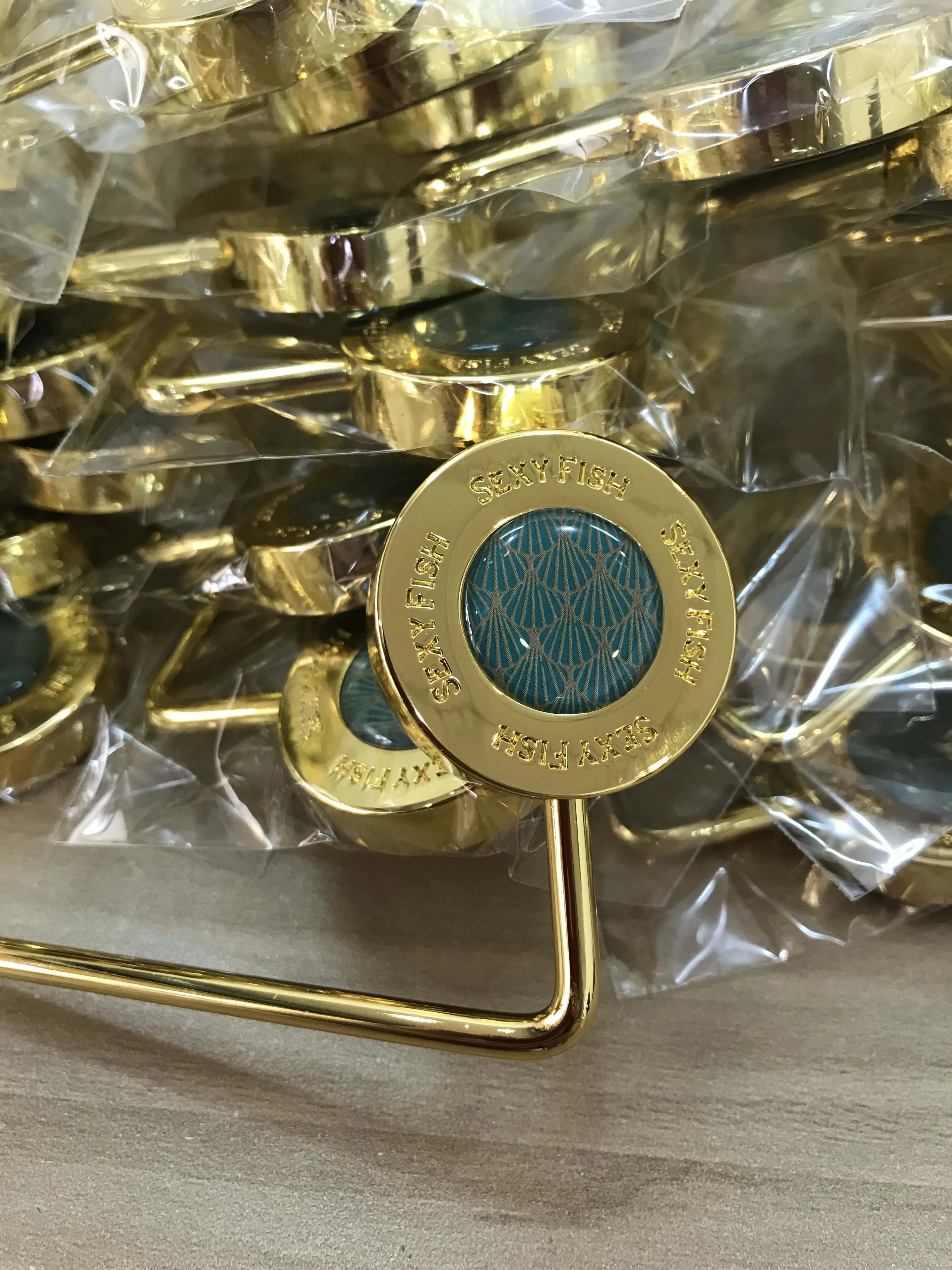 Straight Gold Hook for Handbag - Elegant Metal Accessory