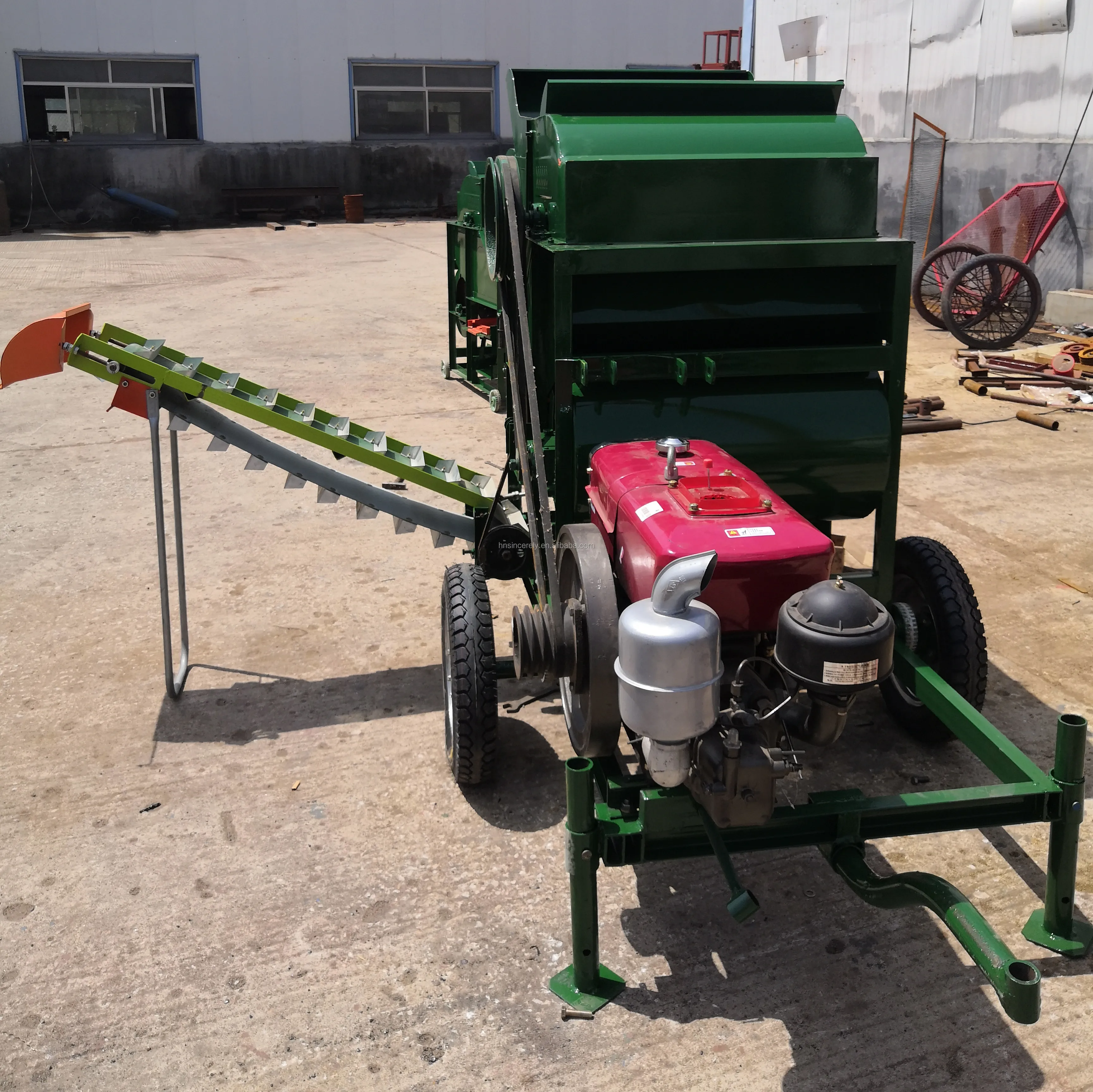 Wet and Dry Dual-purpose Tractor Traction Harvester Fresh Peanut Fruit ...