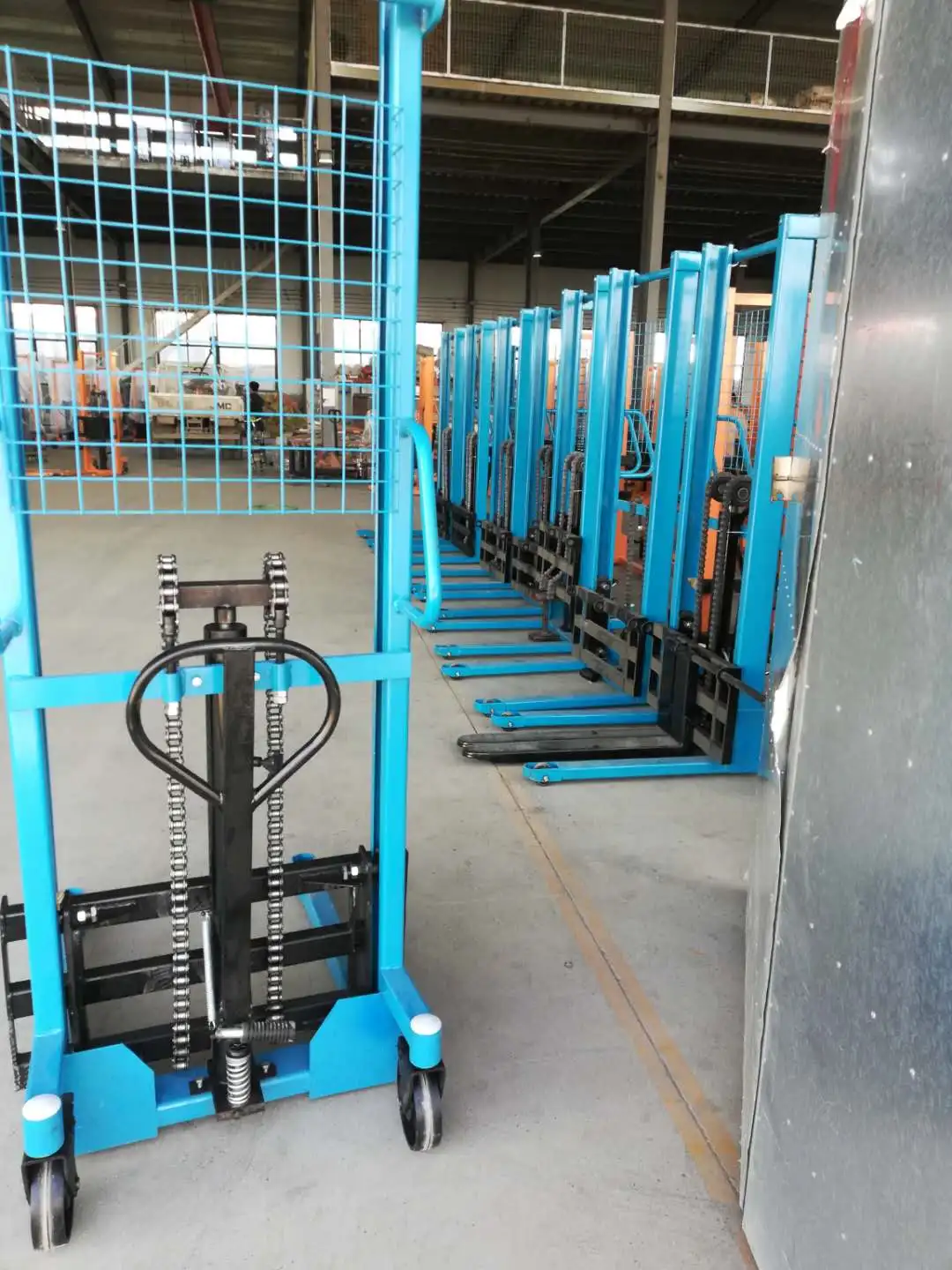 Small Manual Forklift - Efficient Hydraulic Pallet Stacker