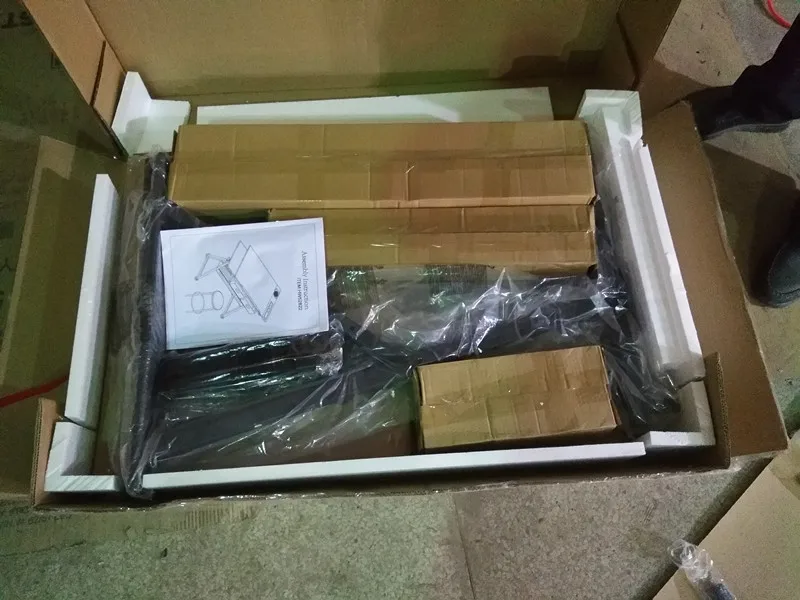 Adjustable Height Wooden Engineering Drawing Table